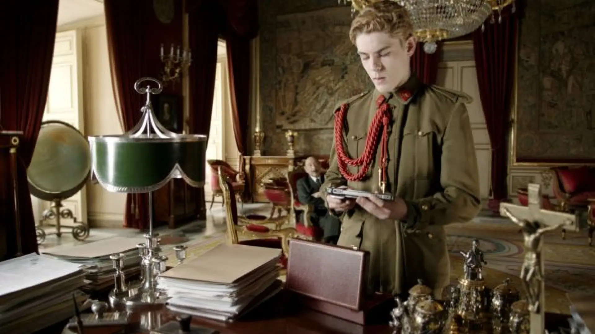 La miniserie de 'El rey' inyecta audiencia a Telecinco pero no logra ...