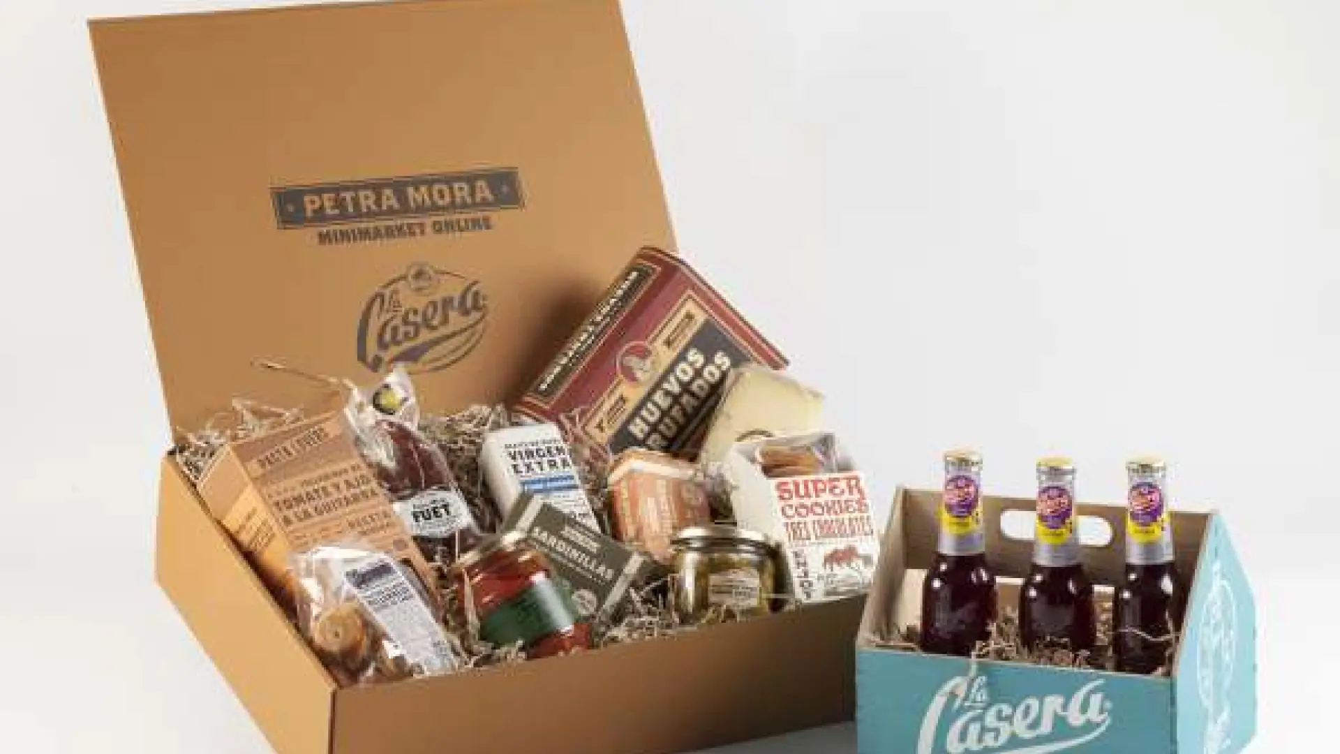 La Casera se alía con Petra Mora para lanzar un pack con productos ...
