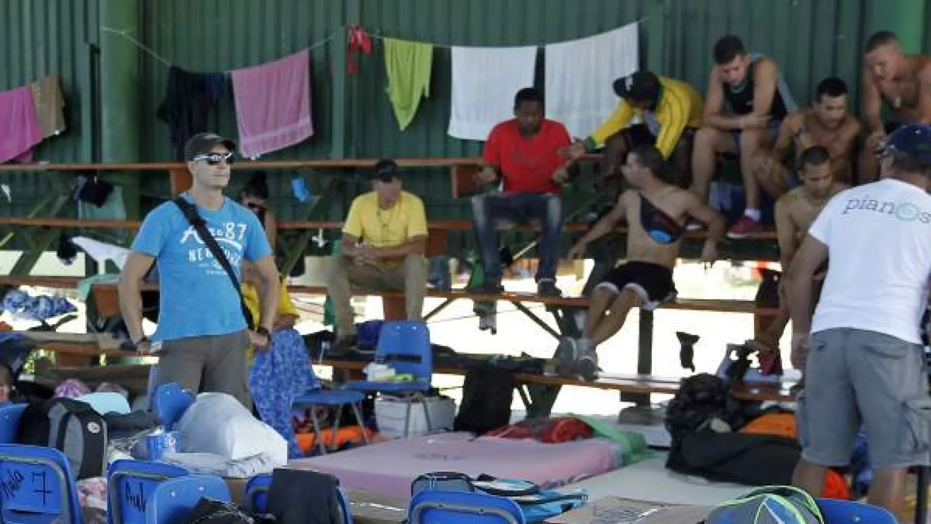 Un grupo de 180 emigrantes cubanos llega a México desde Guatemala