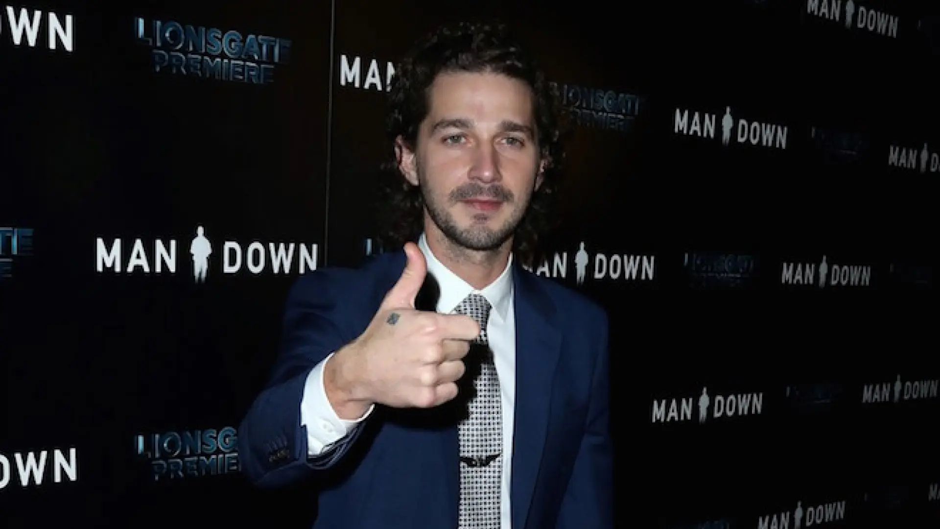 Shia LaBeouf se enzarza con un supremacista blanco ante su webcam