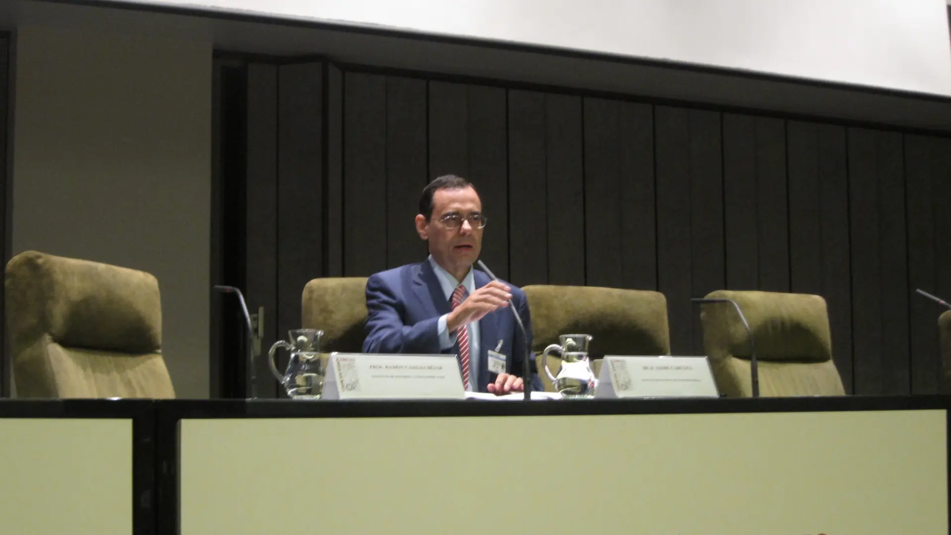 El exgobernador del Banco de España, Jaime Caruana, hablará del sistema ...