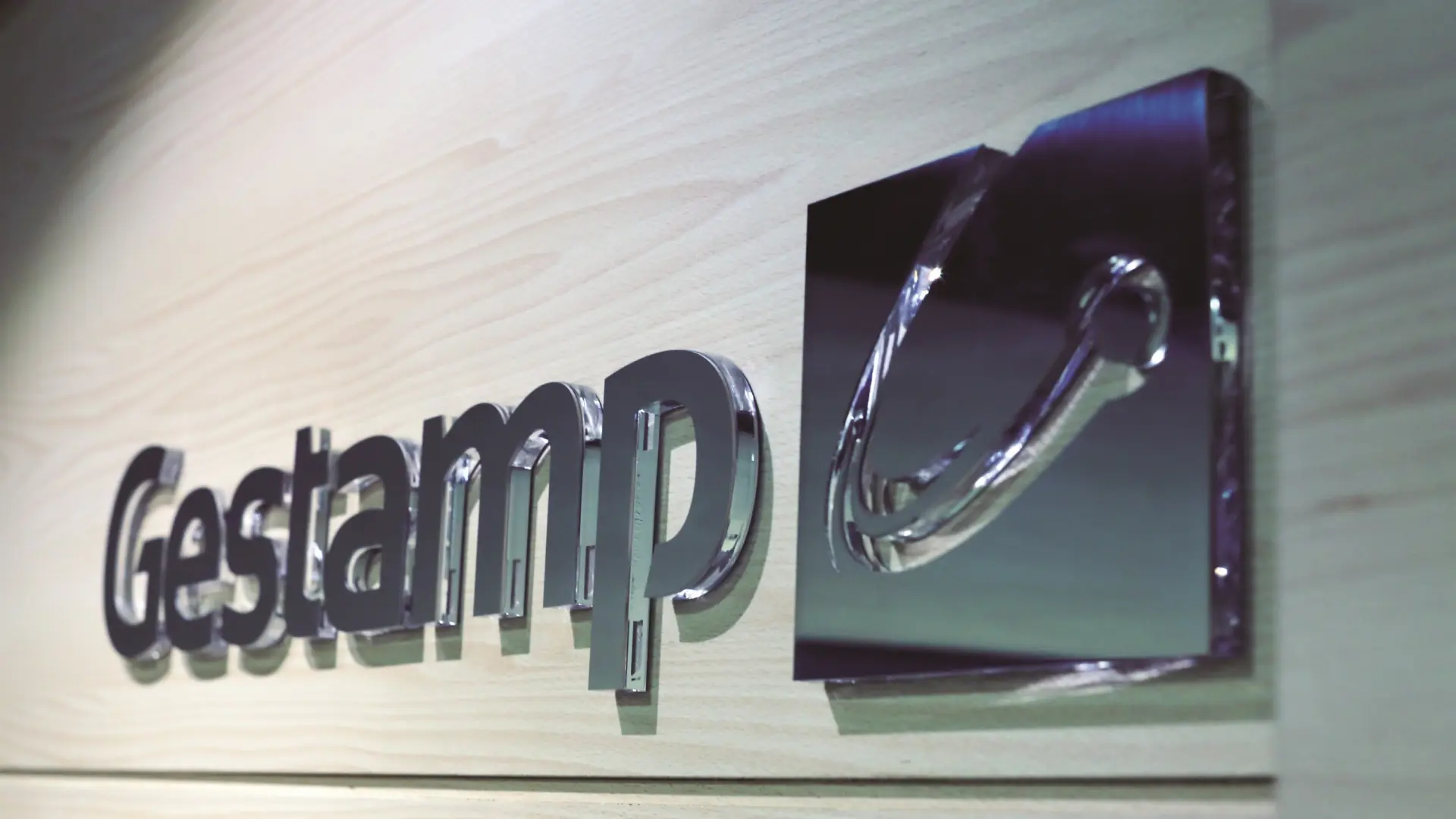 Gestamp inaugura un nuevo centro de I+D en Japón