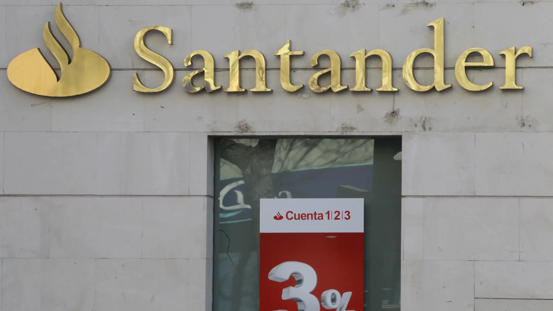 Santander Consumer emite 500 millones en bonos a tres años