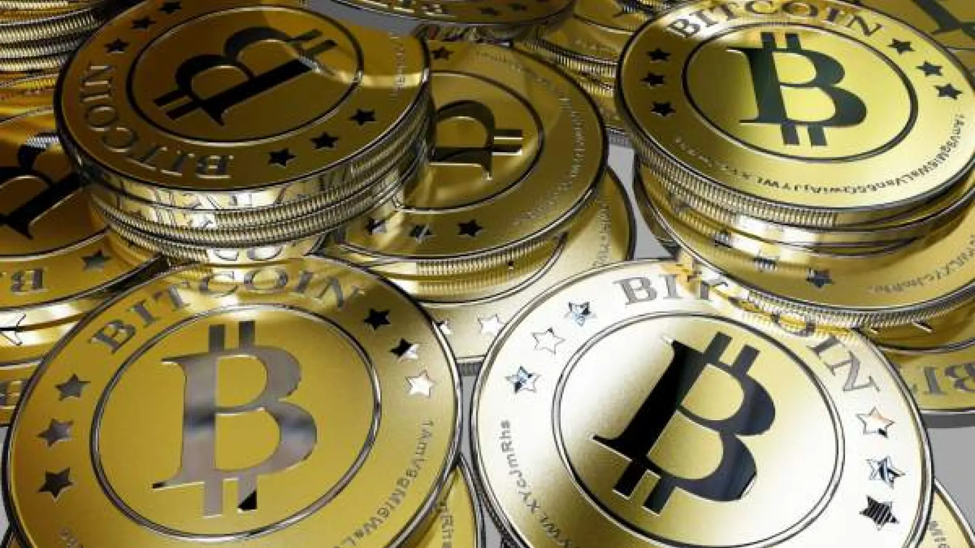 Ripple, Ethereum y otras criptomonedas se desploman arrastradas por el precio del bitcoin