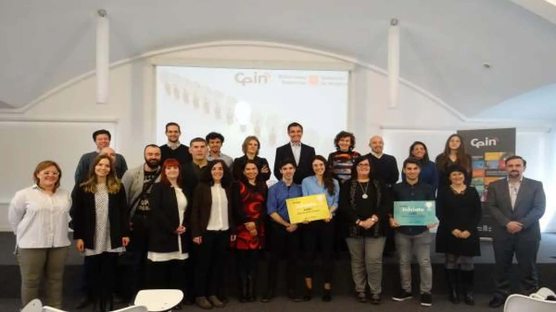 BioSmart y The Magpie Nest, ganadores de los Premios InÍciate 2018 a ...