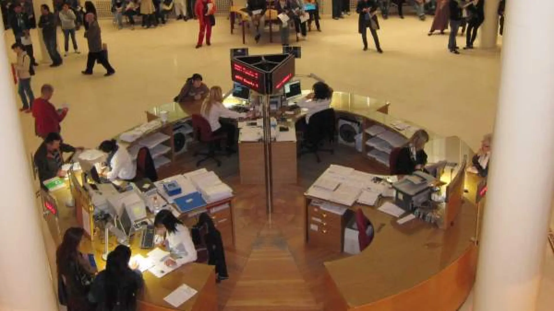 El 010 Línea Madrid inicia este lunes una huelga indefinida para ...