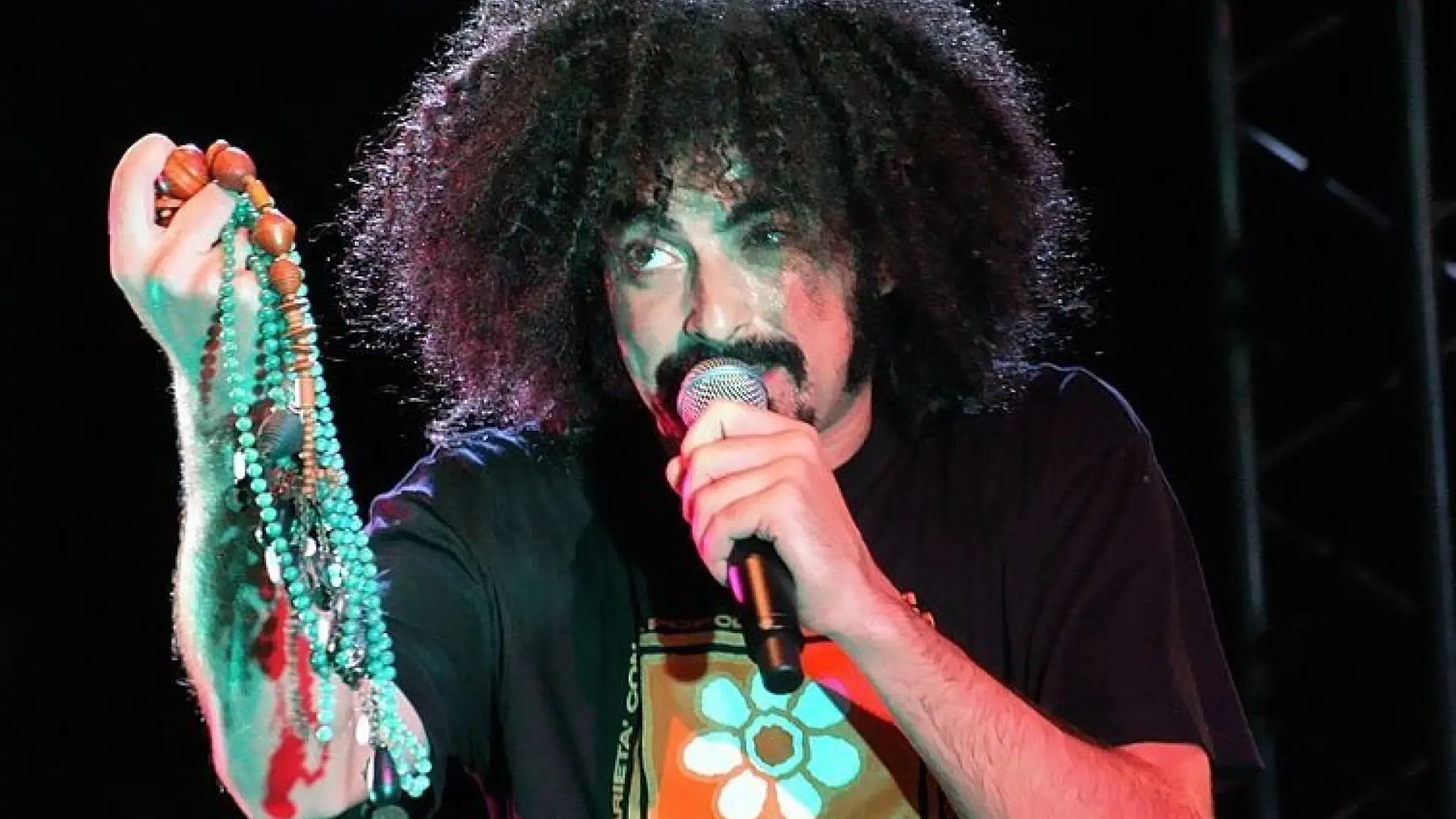 Vídeo: Vídeo: Así es Caparezza, el 'rapero más loco' de Italia