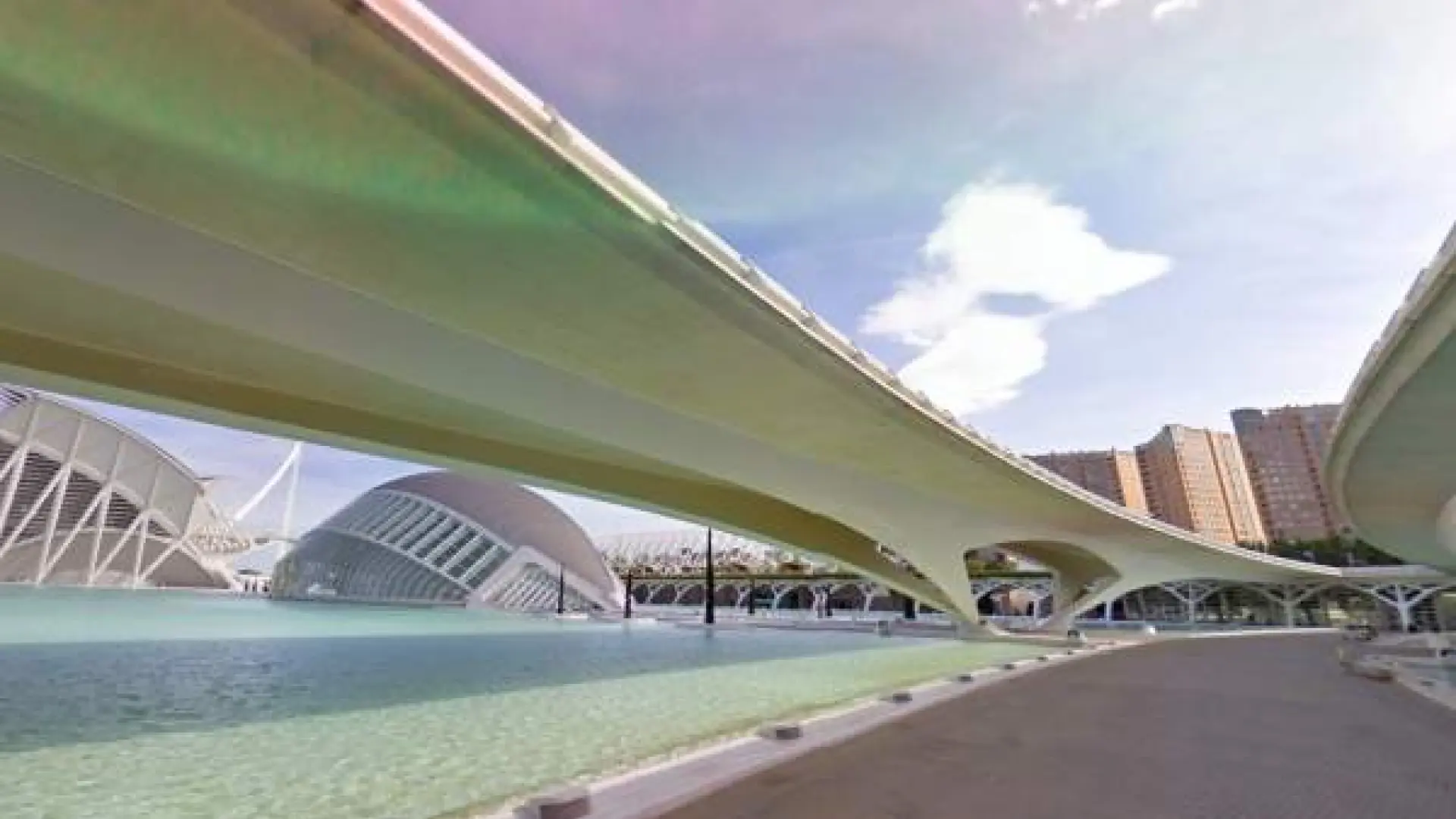 Herido un menor con contusiones múltiples al caer del puente de ...