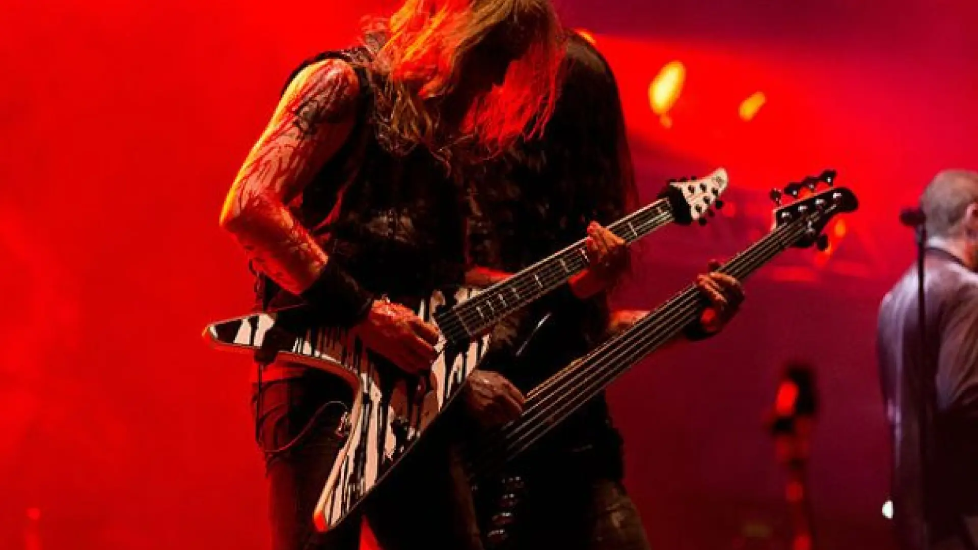 Una vez más: escuchar heavy metal no inclina a la violencia