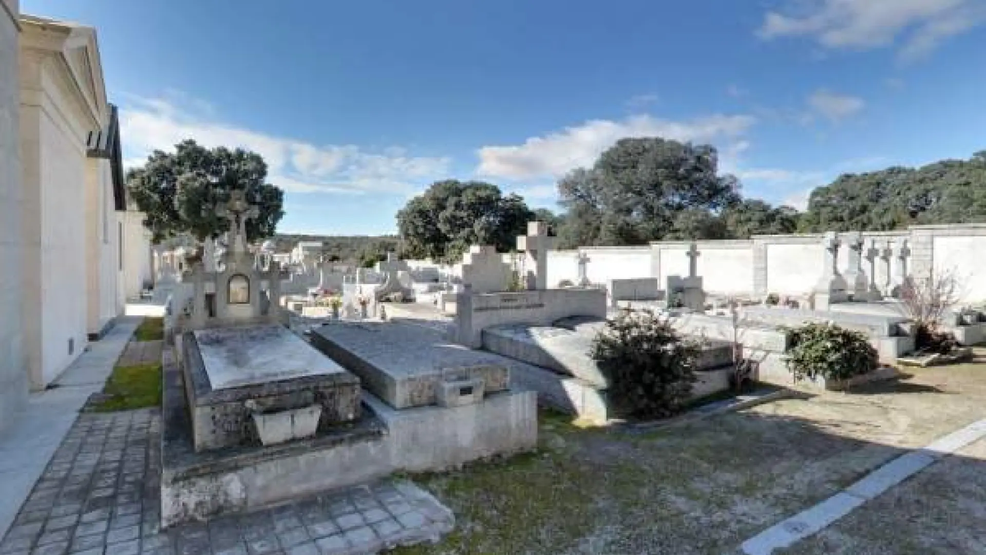 Así es el cementerio de El Pardo, el sitio donde será inhumado Franco