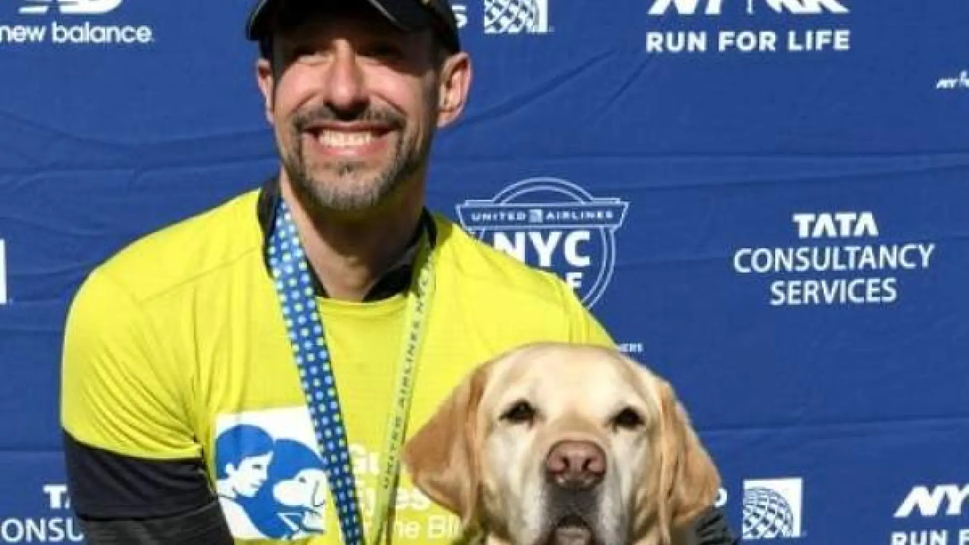 Thomas Panek, primer ciego de la historia que culmina la maratón de ...