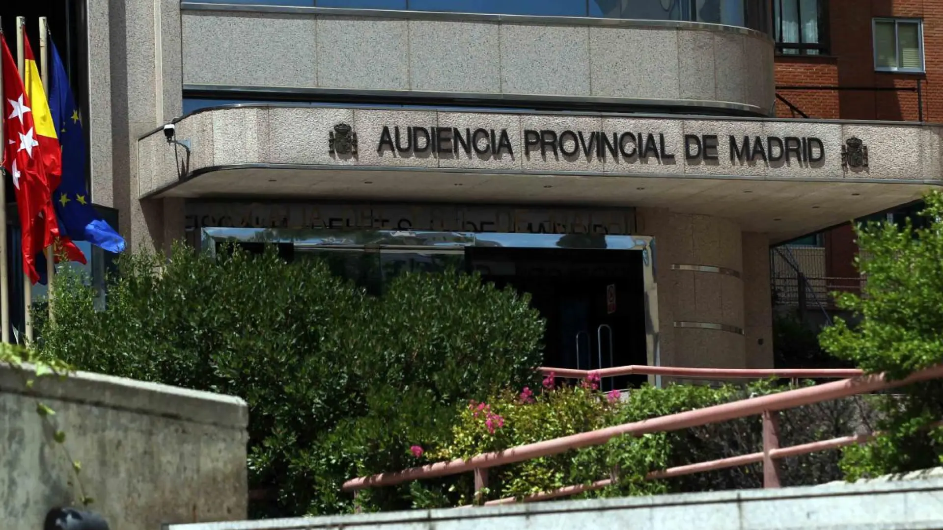 A juicio tres supuestos sicarios que mataron al hombre equivocado en Madrid