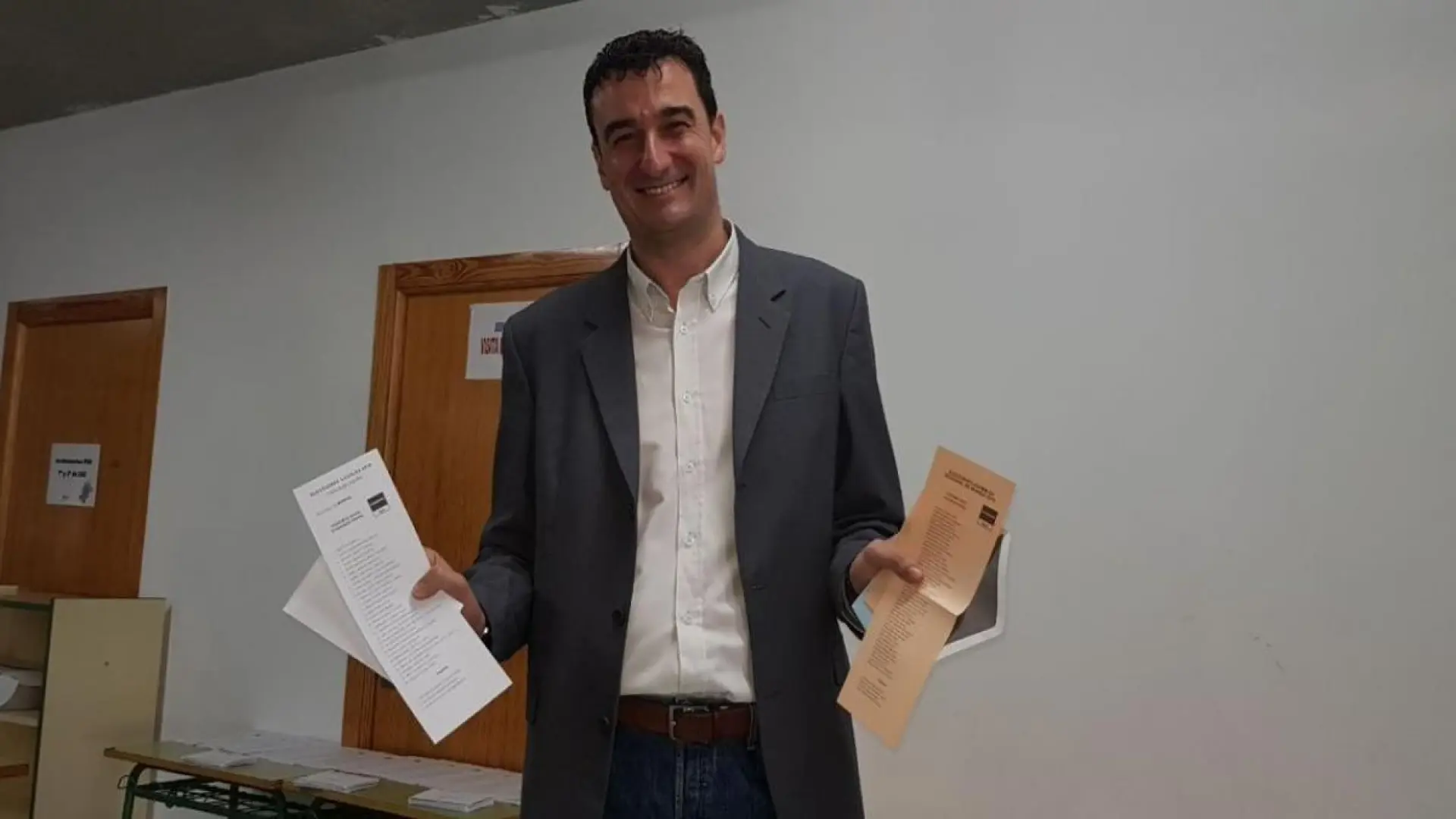 Ginez Ruiz: "Ejerciendo el derecho a voto tenemos la oportunidad de ...