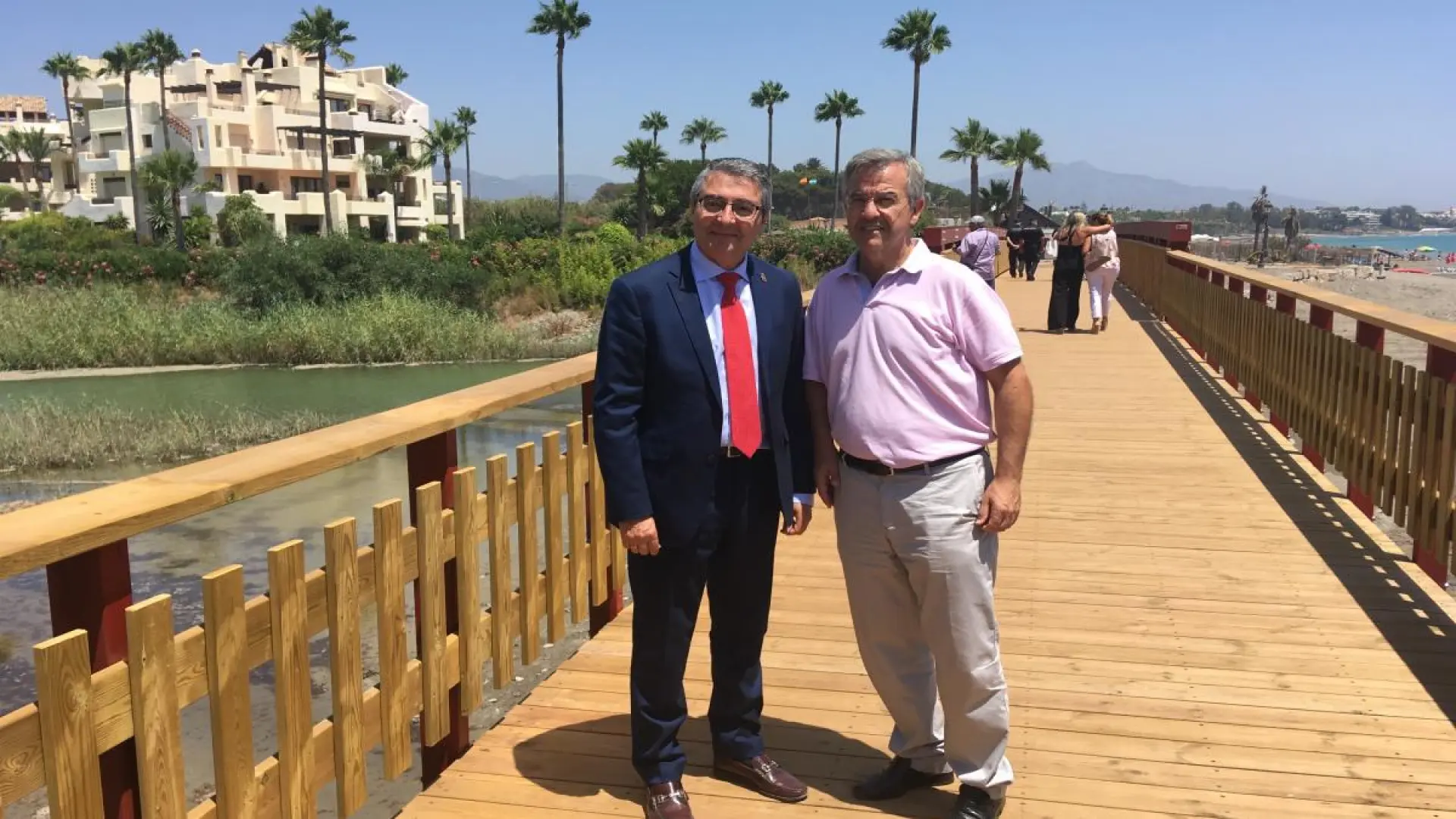 Dos nuevos tramos de la Senda Litoral en Estepona ponen en valor el ...