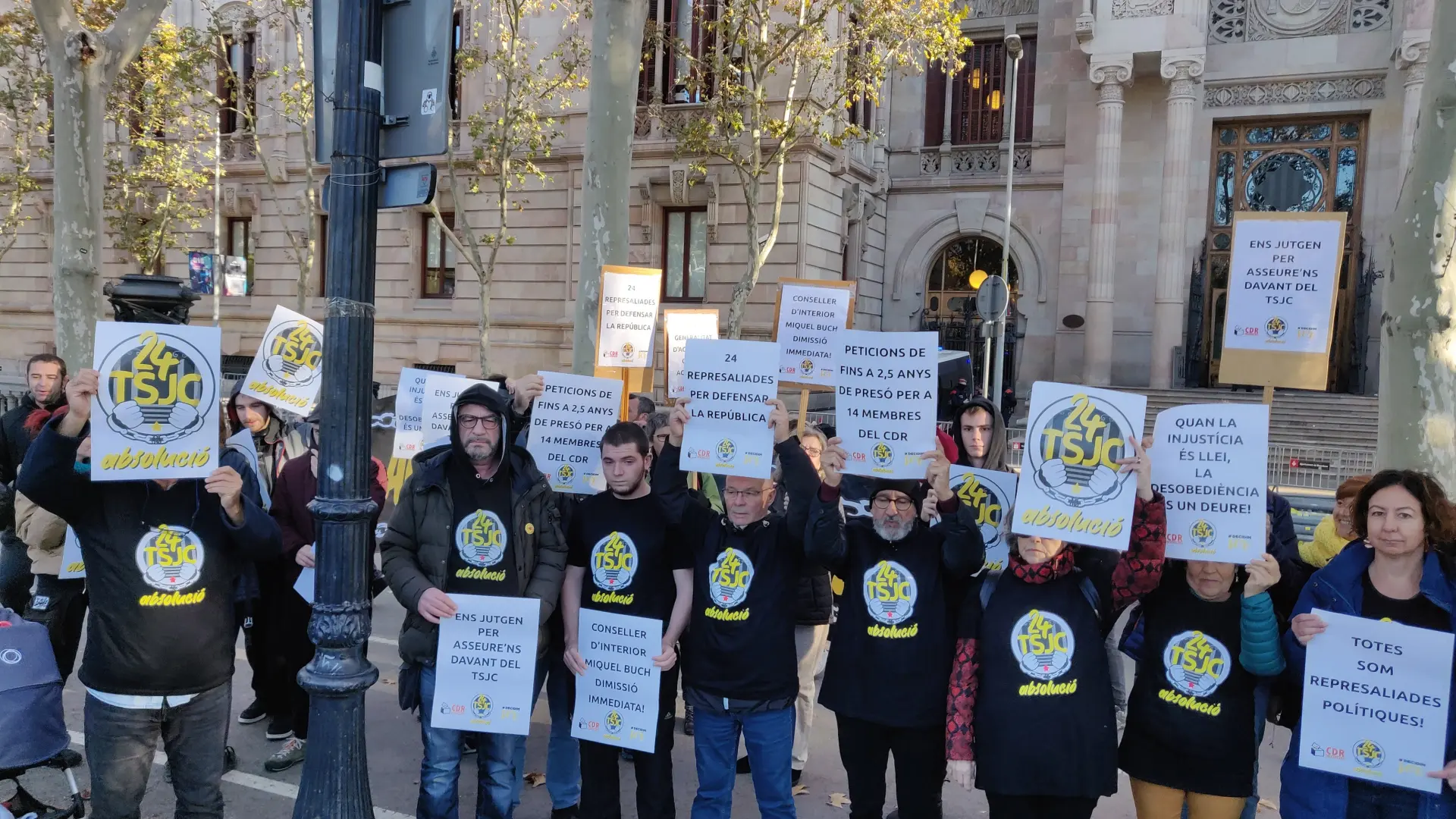 El juicio a CDR que se encadenaron en el TSJC en 2018 será el 5 y 6 de ...