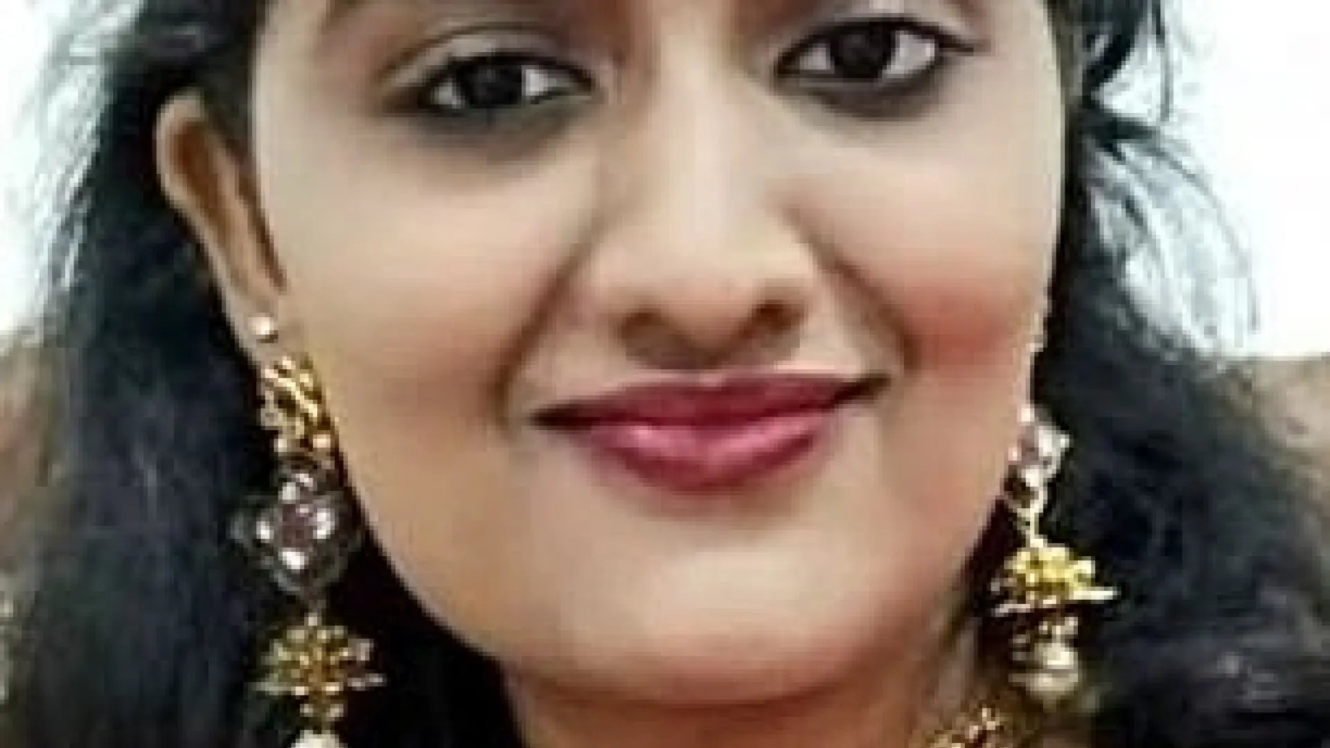 Violan y queman a una joven india a la que engañaron con ayudarla tras ...