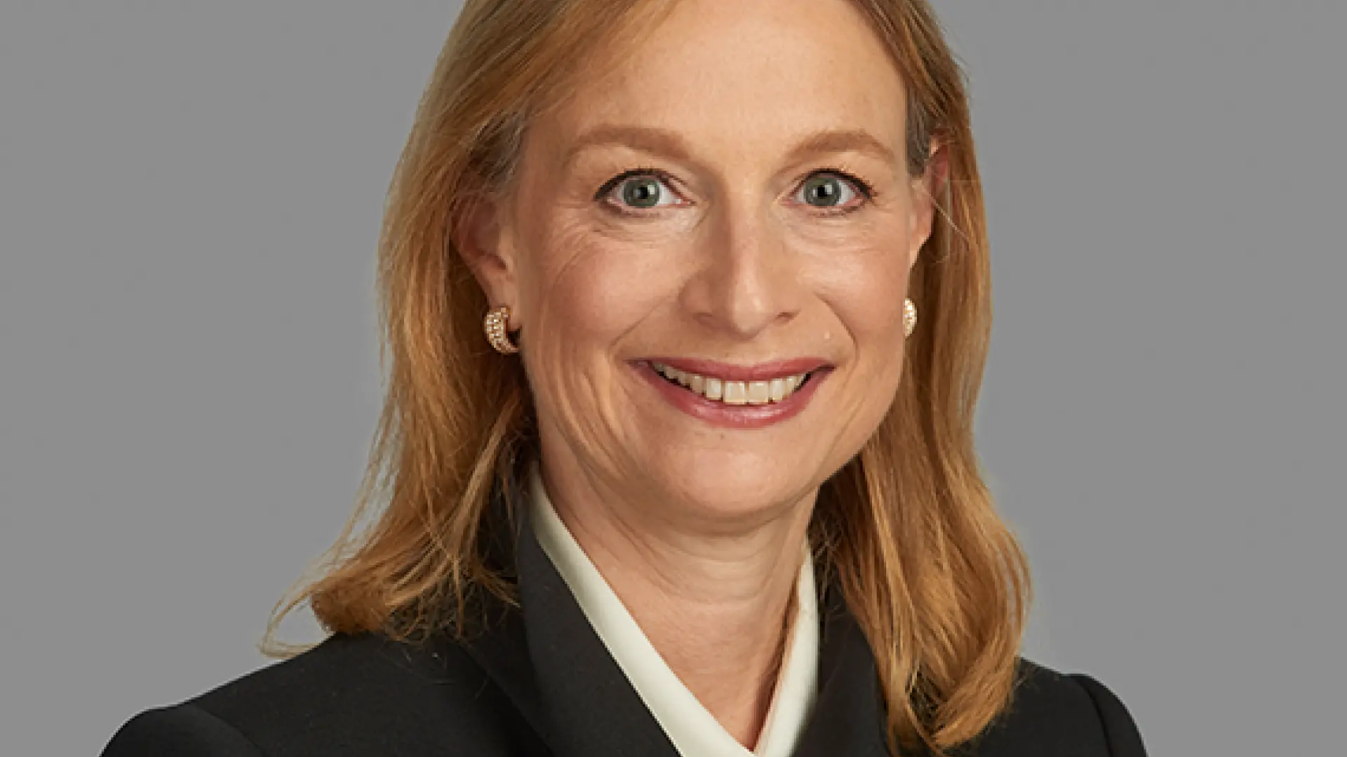 Muere Erica Tishman, una famosa arquitecta, al caerle escombros de un ...