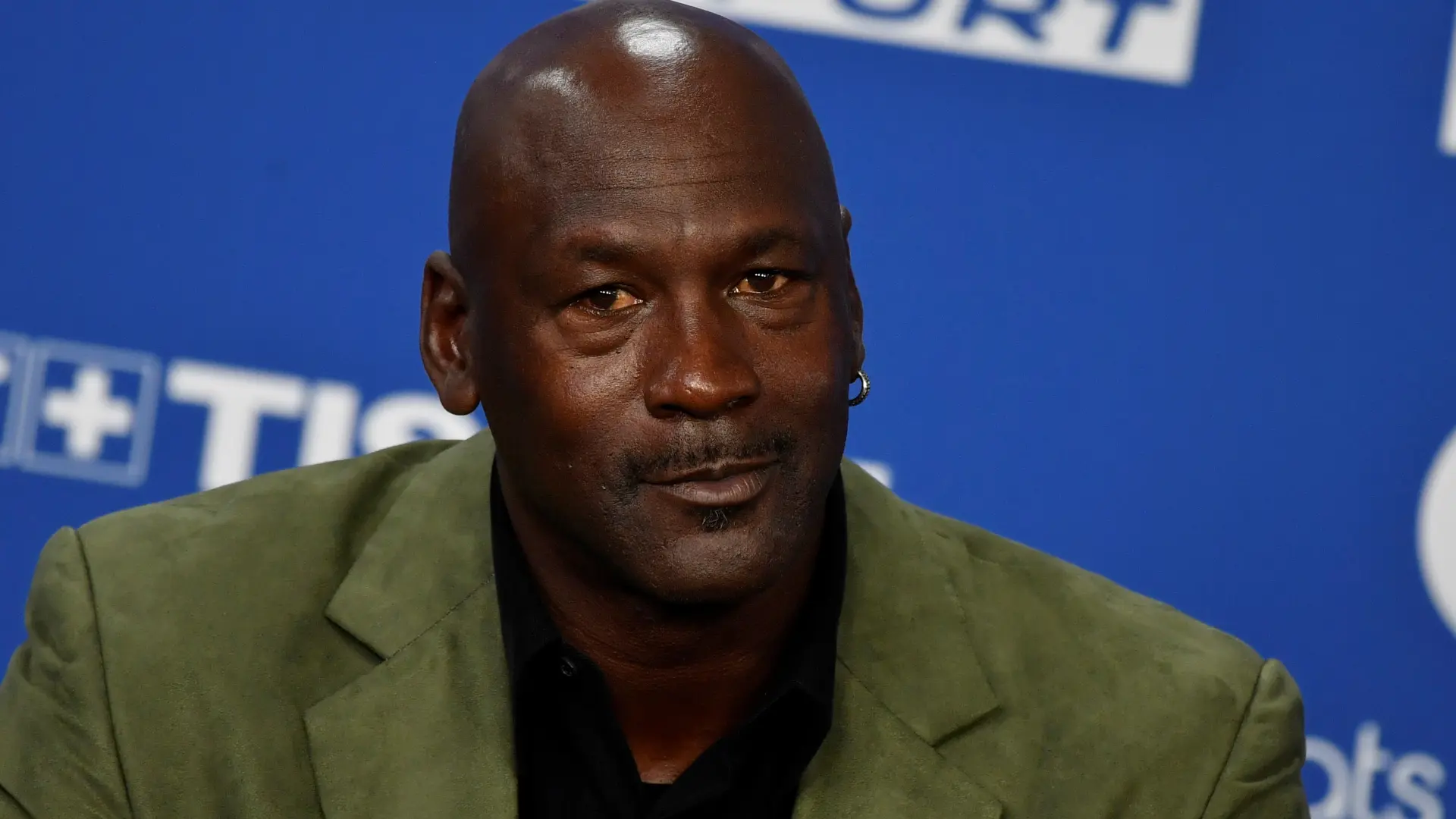 Michael Jordan, profundamente "triste, dolido y furioso" por la muerte ...