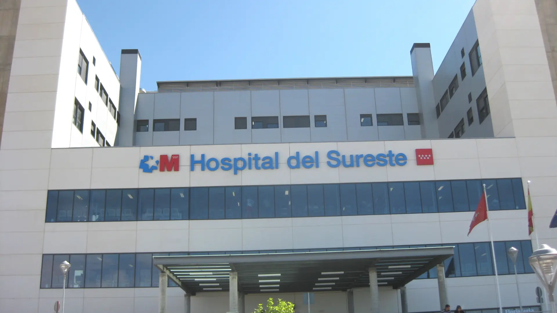 Sanidad busca médicos para las Urgencias del Hospital de Arganda tras ...