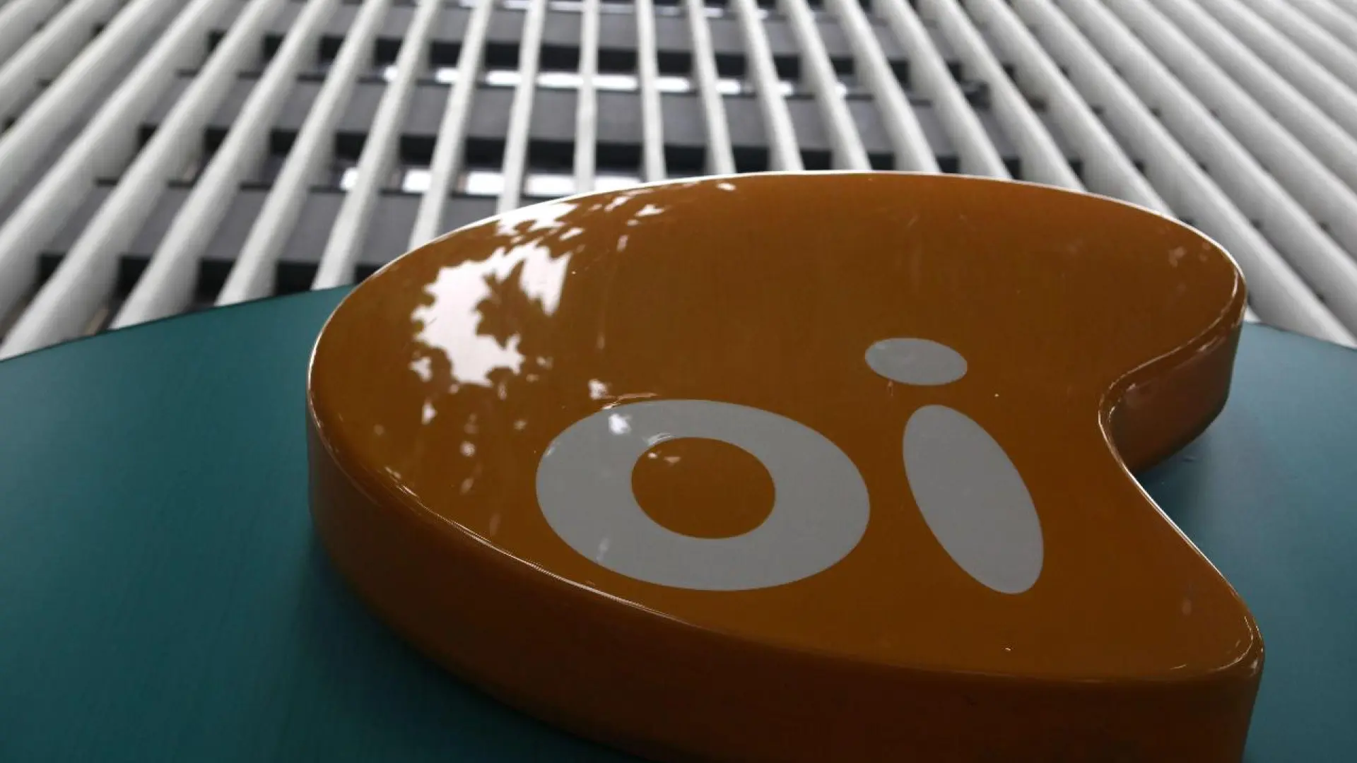 Telefónica y sus socios deben depositar 300 millones hasta resolver el ...