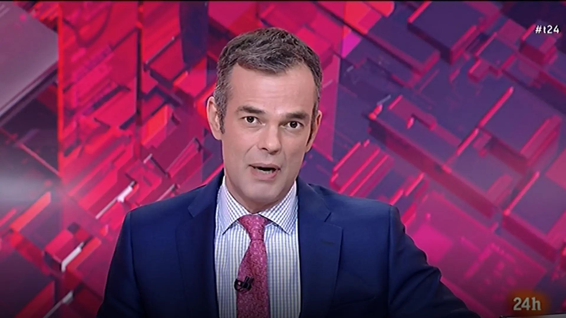 La particular forma de animar a leer del presentador del canal 24h: "No ...