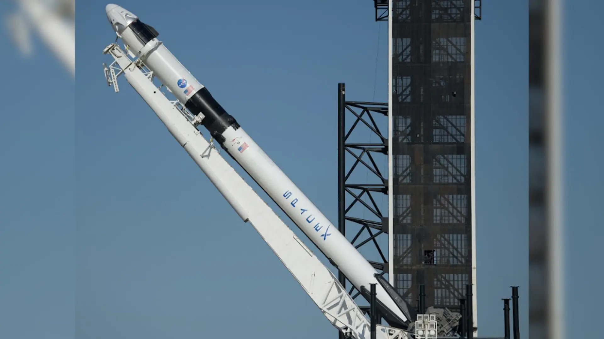 Vídeo: La nave espacial Crew Dragon apunta al cielo