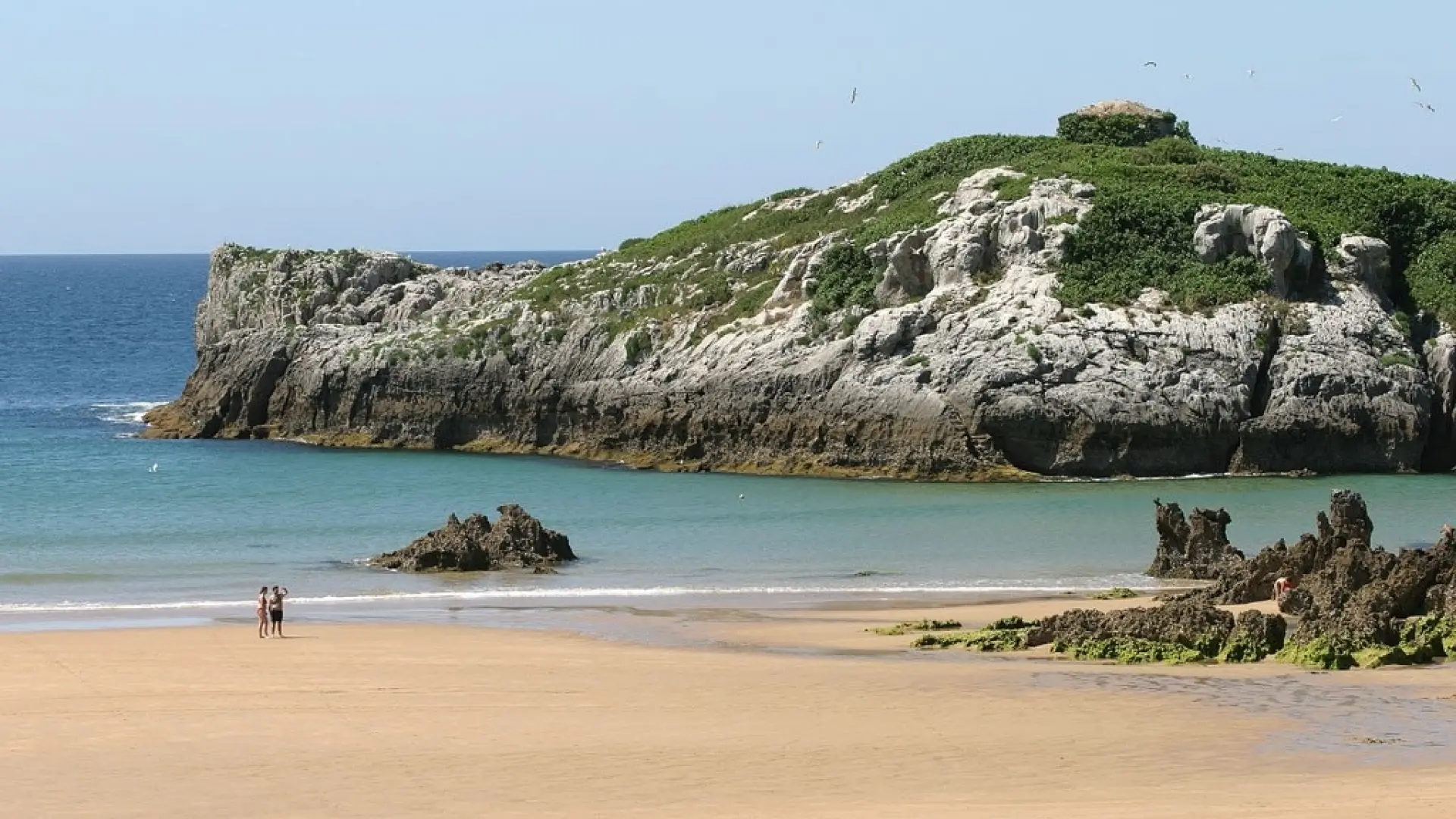 Estas son las 10 playas con bandera azul en Cantabria