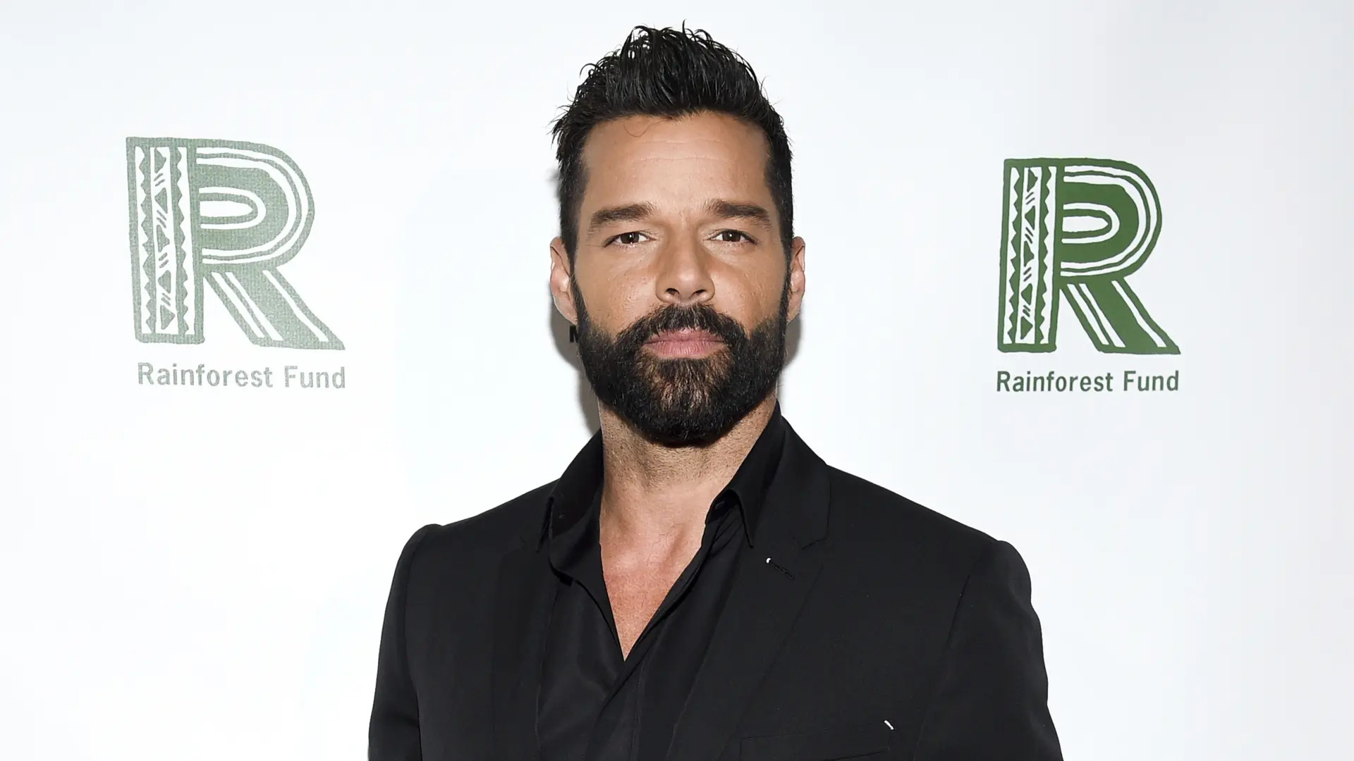 Ricky Martin, objeto de memes en las redes por su último retoque ...