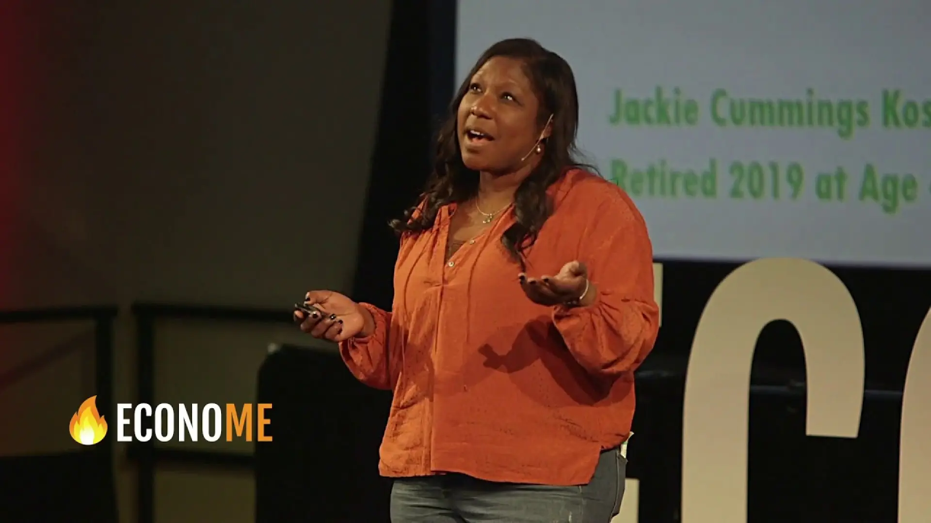 La madre soltera que se jubiló como millonaria con 49 años: así lo consiguió