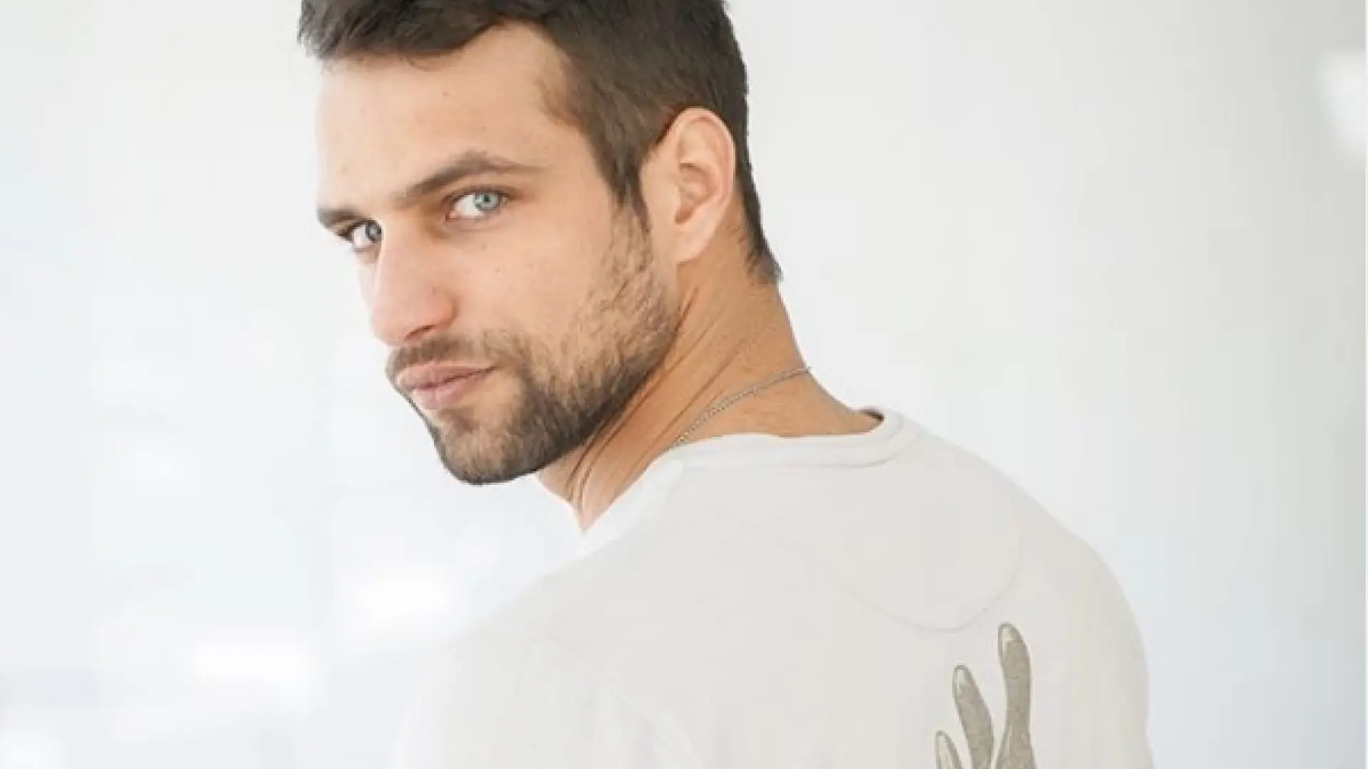 El Instagram de Jesús Castro: el amor por su perro Zeus y su afición a ...