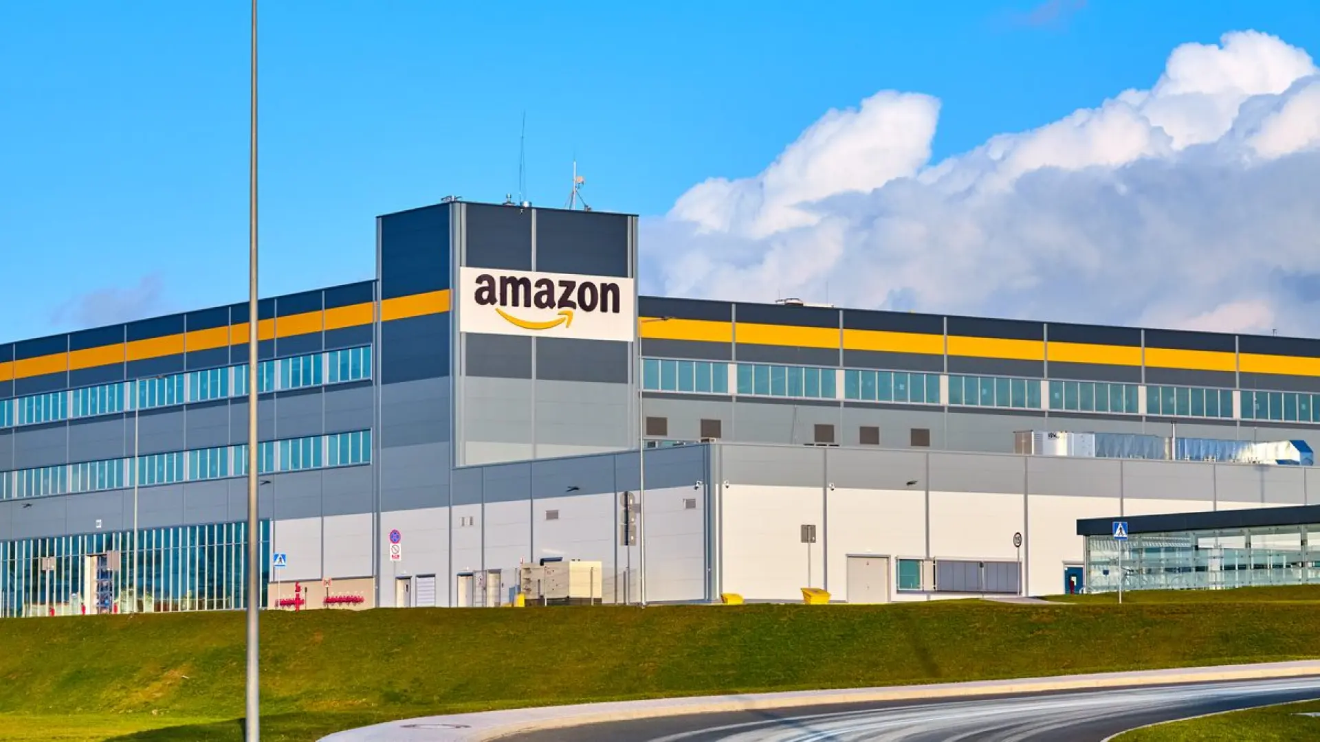 La filial logística de Amazon en España reduce un 28% su beneficio en 2020