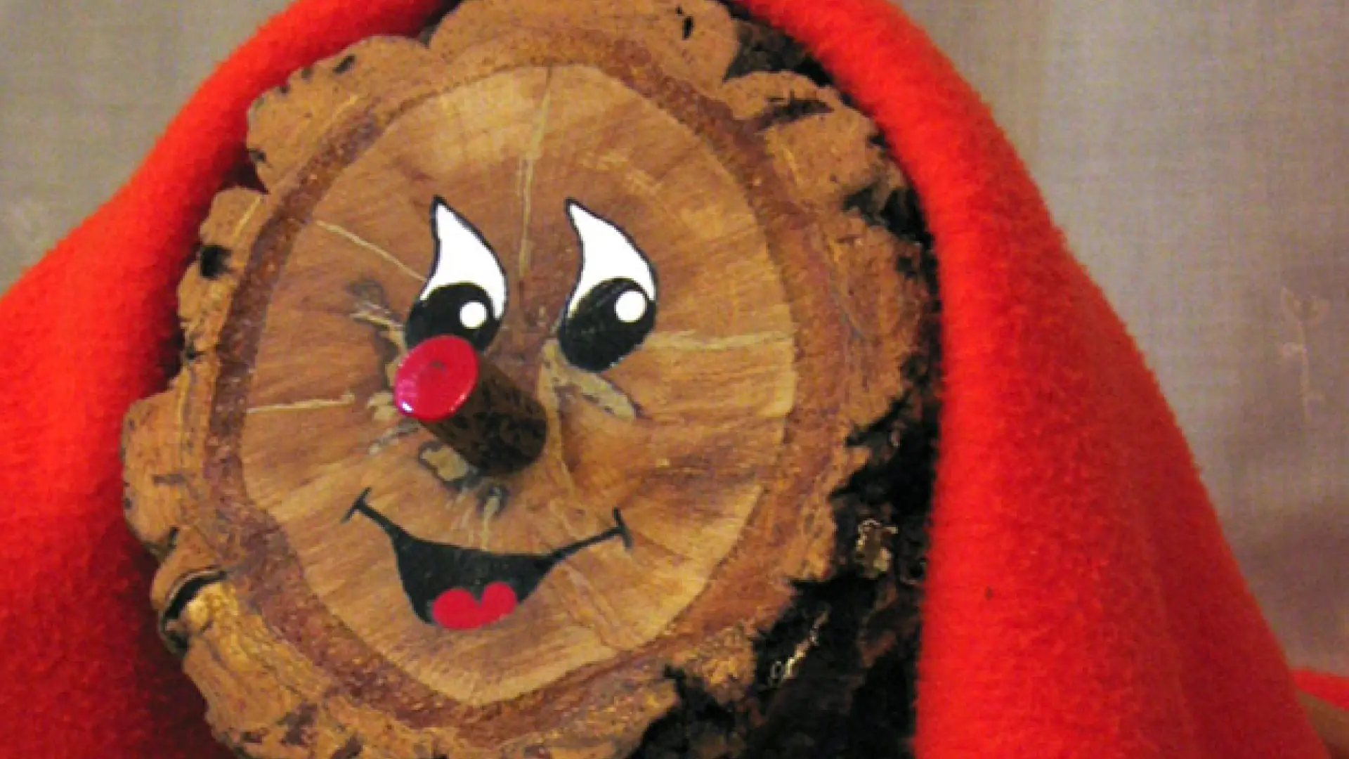 Qué es el tió de Nadal, el peculiar personaje navideño de Cataluña que ...