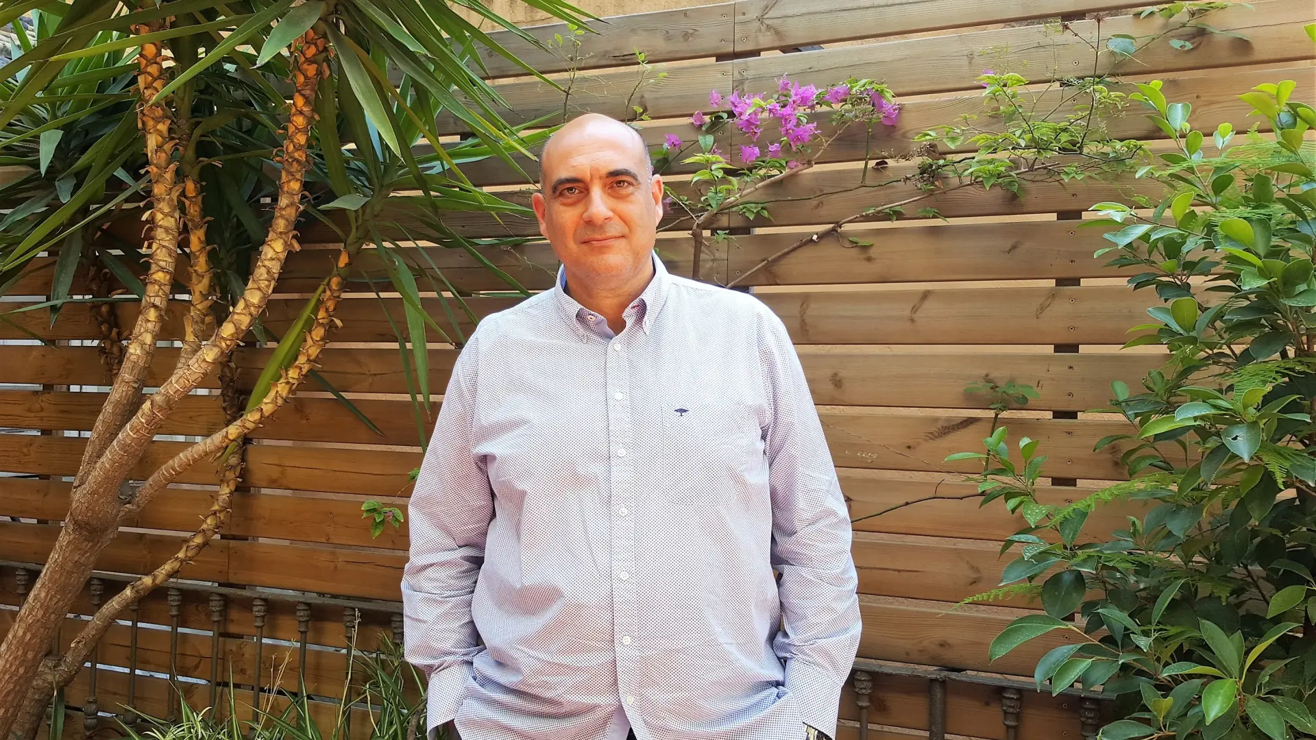 Xavier Bosch rinde homenaje al amor entre abuelas y nietas en la novela ...