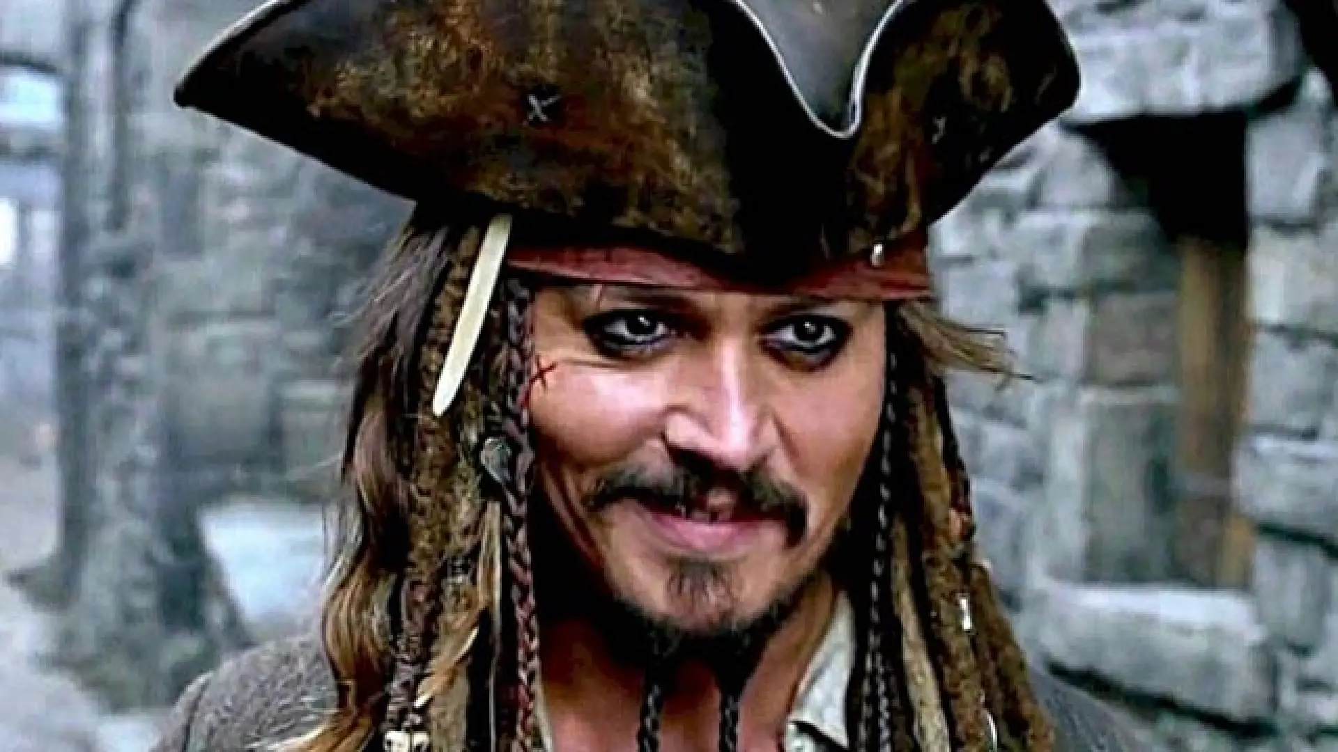 Un pescador explica por qué el capitán Jack Sparrow camina de forma tan ...