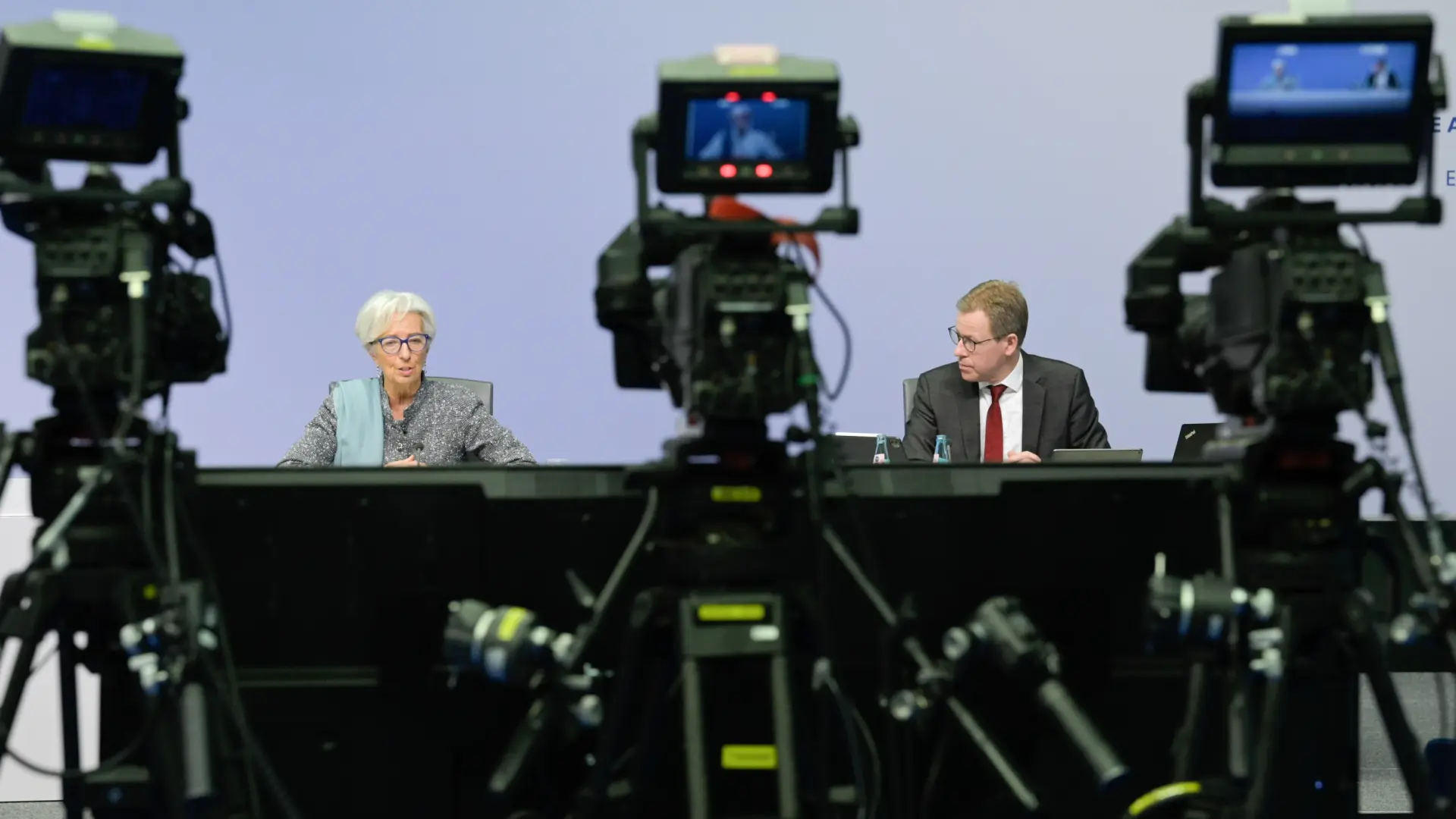 El BCE "reconfirma" que ha pisado el acelerador de las compras de deuda