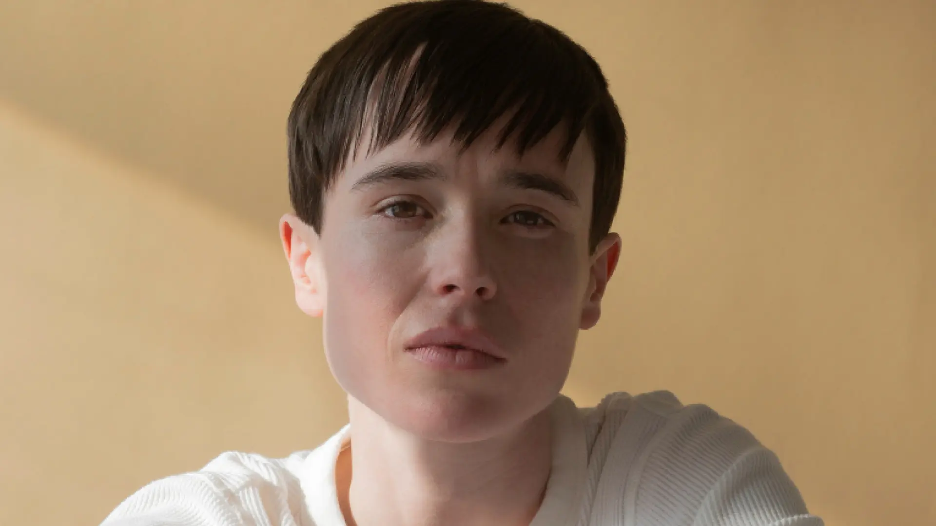 El actor Elliot Page vuelve a sorprender a sus fans con el inesperado ...