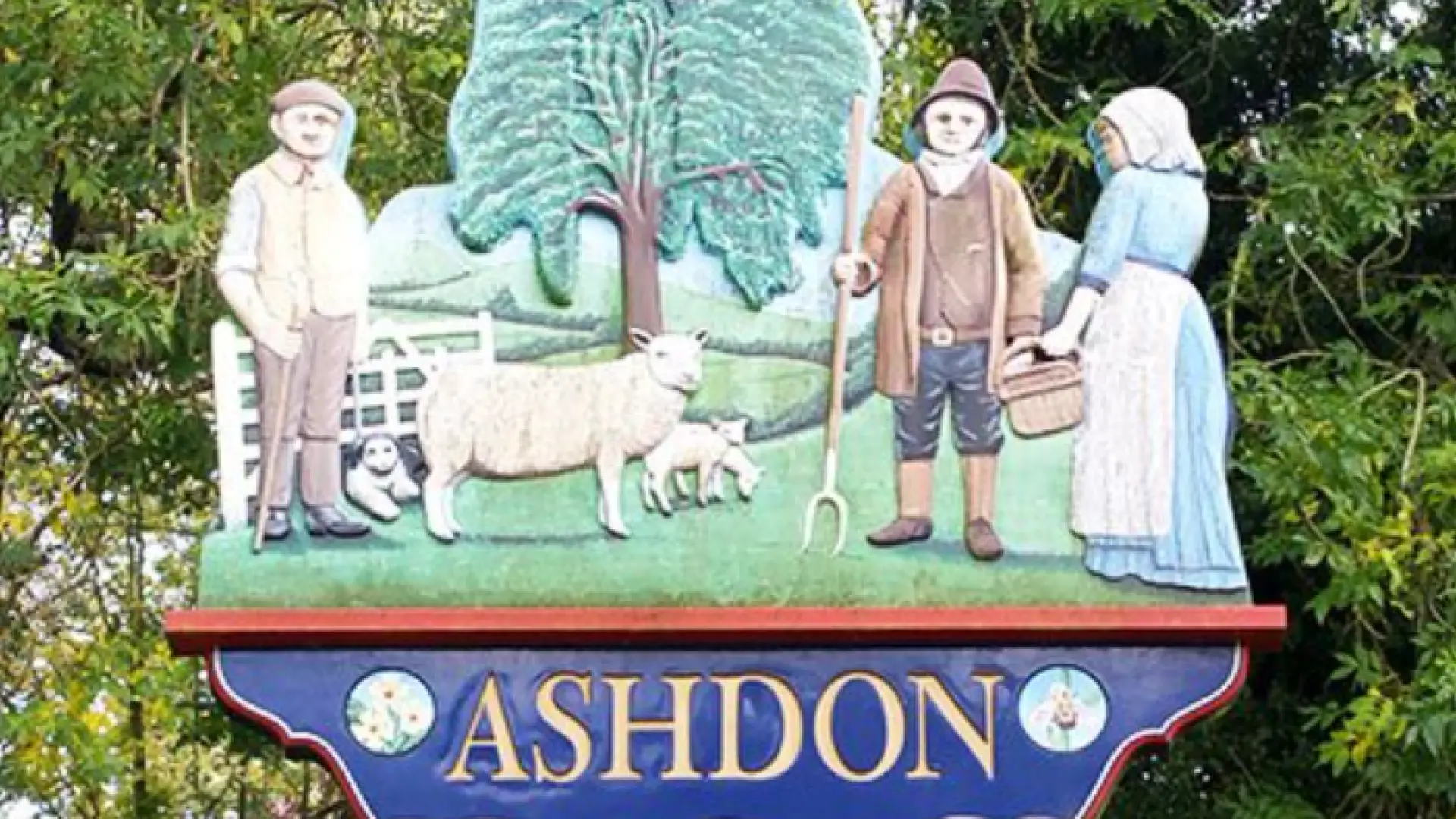 Ashdon, un pueblo de Reino Unido, pide al dueño del único bar de la ...