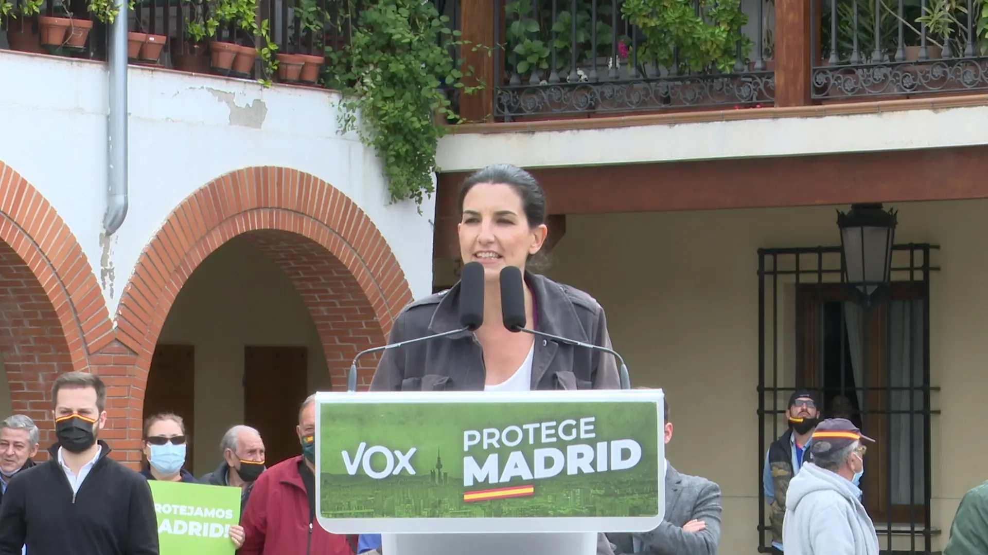 Vídeo: Vox reivindica que su "única" bandera es la de España