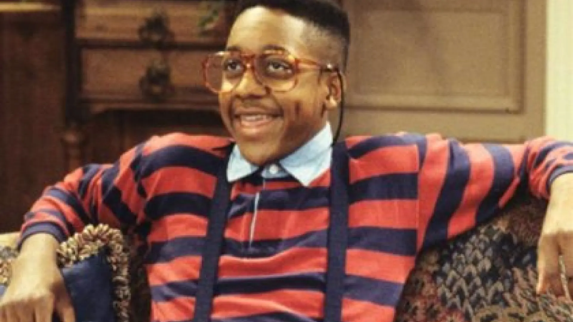 Jaleel White se vuelve a poner en la piel de Steve Urkel para ...