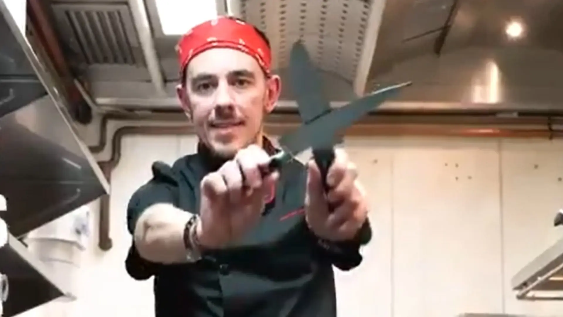 Pantomima Full se ríe del estilo de cocineros como David Muñoz y su Diverxo