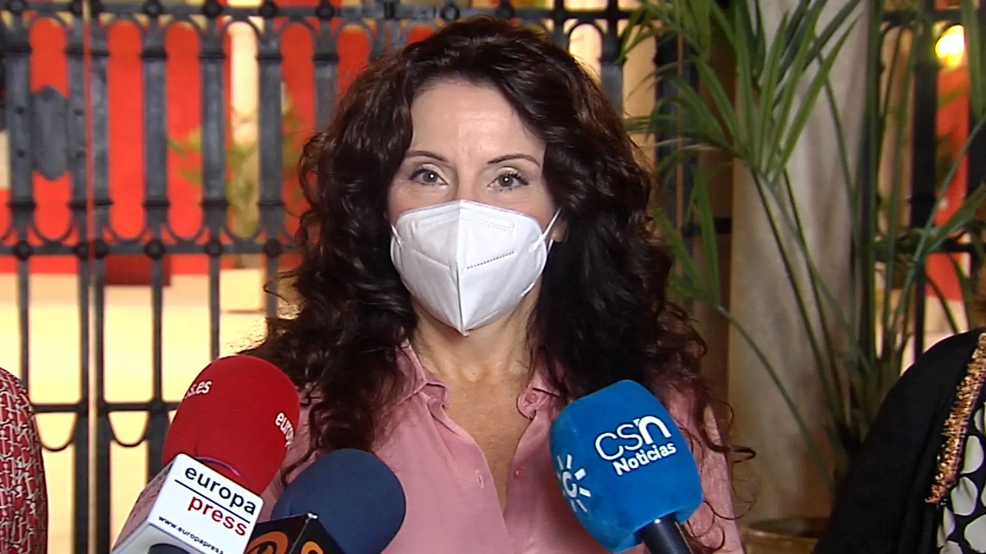 Vídeo: Rocío Ruiz: "Donde mejor se desarrolla y crece un niño y es ...