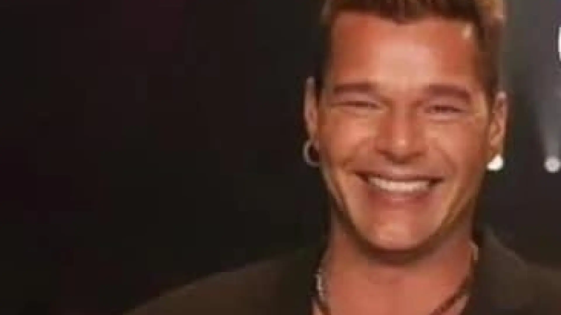 Ricky Martin vuelve a aparecer con su nueva cara tras sus retoques ...