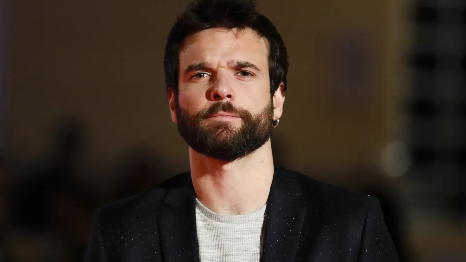 Quién es Jon Arias, el actor de 'Instinto' y el hijo del mítico Imanol ...