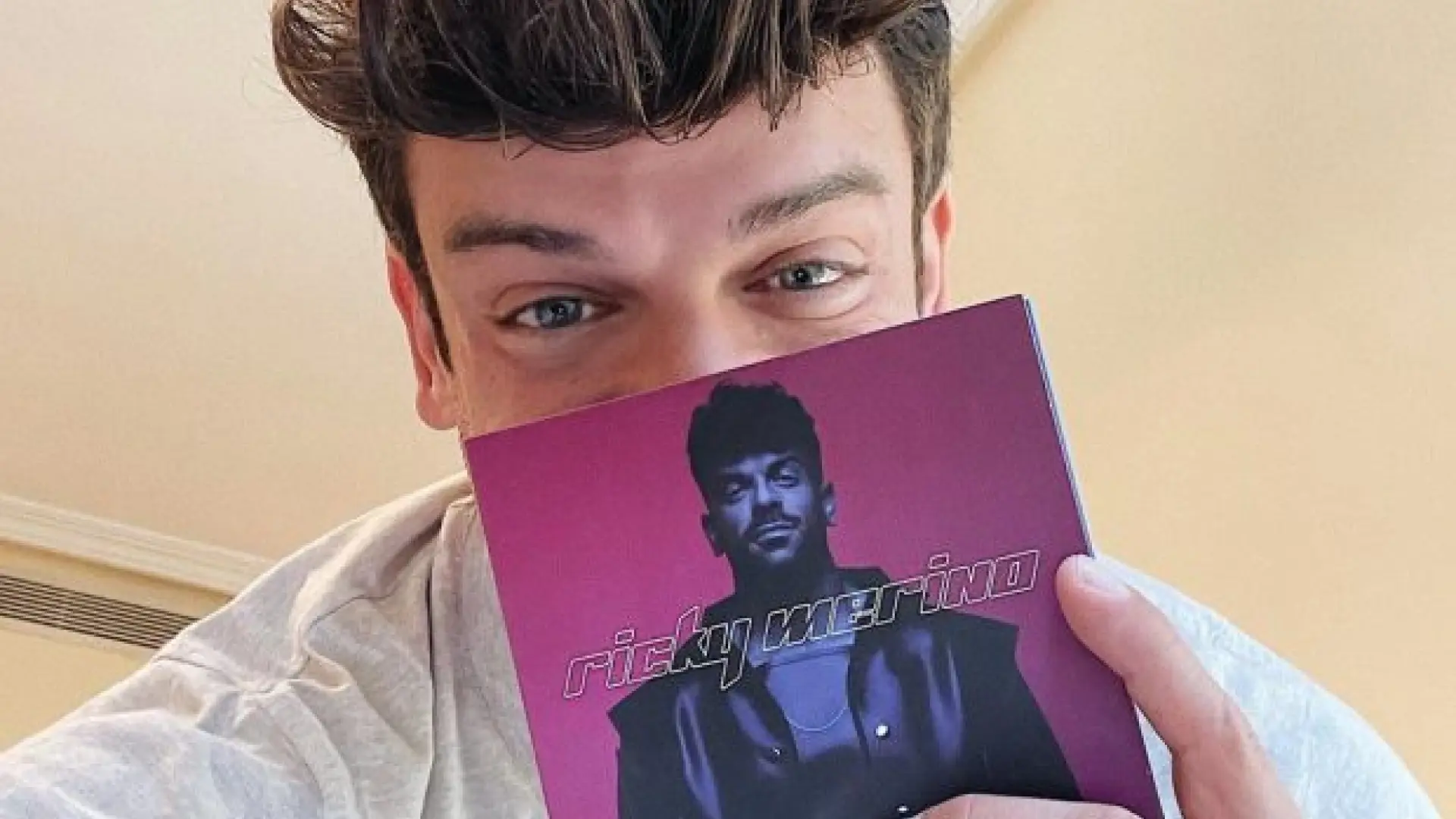 El sorprendente primer disco de Ricky Merino