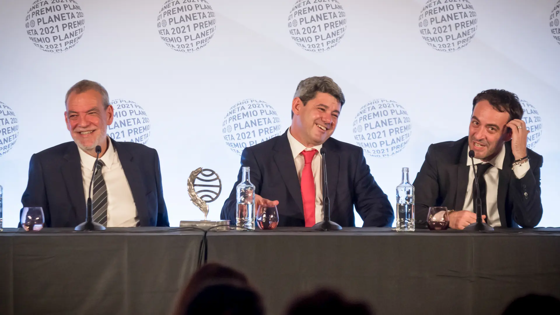 Quién es Carmen Mola, el seudónimo que utilizan los tres autores que ...