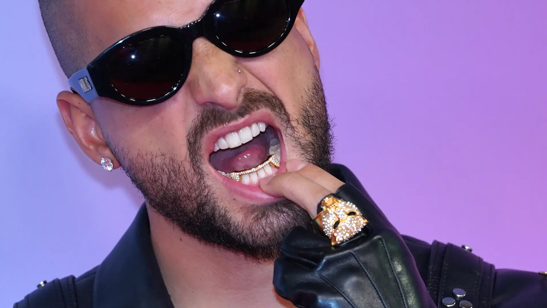 Maluma promete un desnudo integral con una sugerente fotografía y los ...