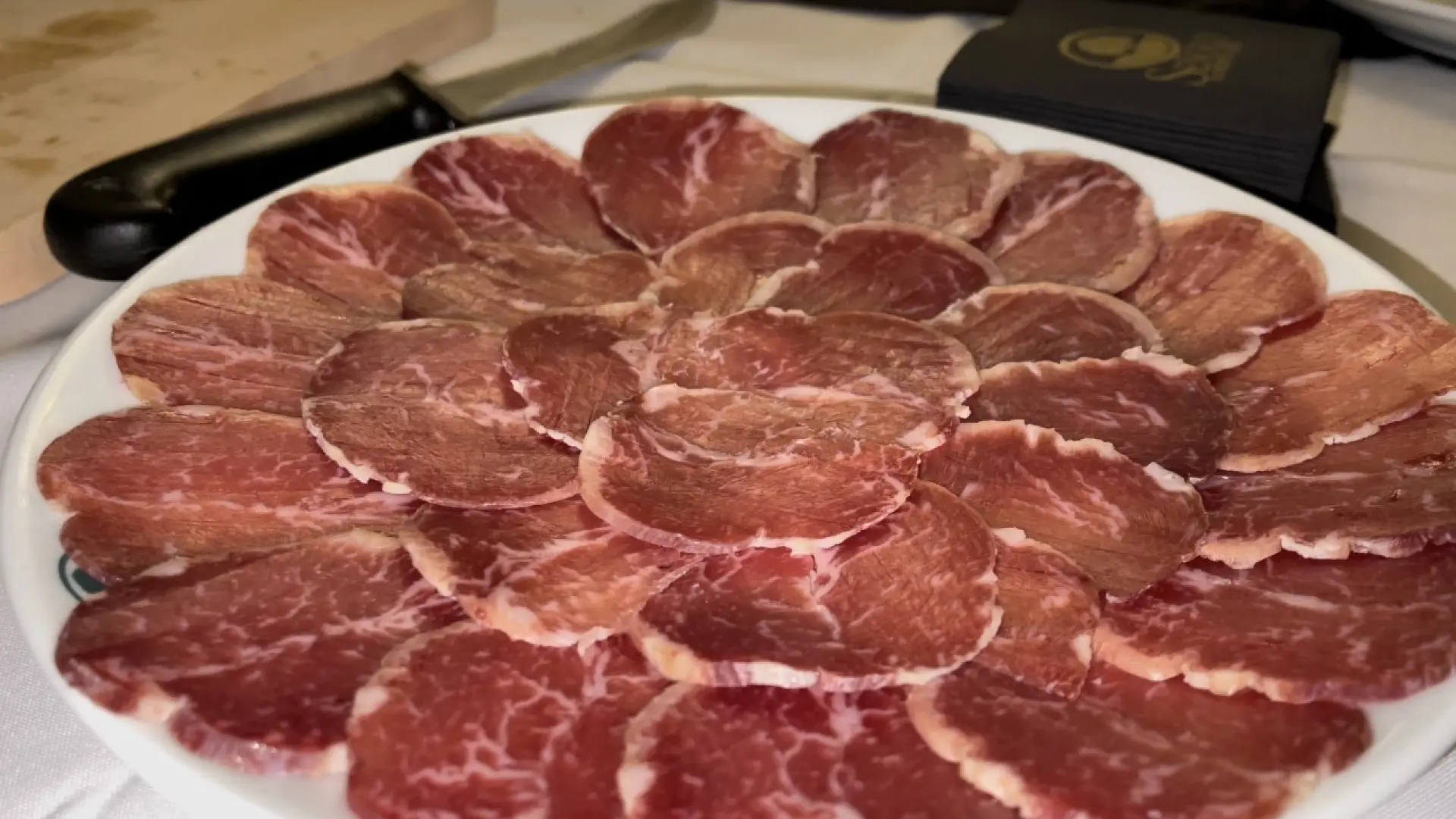 Cómo hacer lomo ibérico curado en tu casa: una opción más barata y sin ...