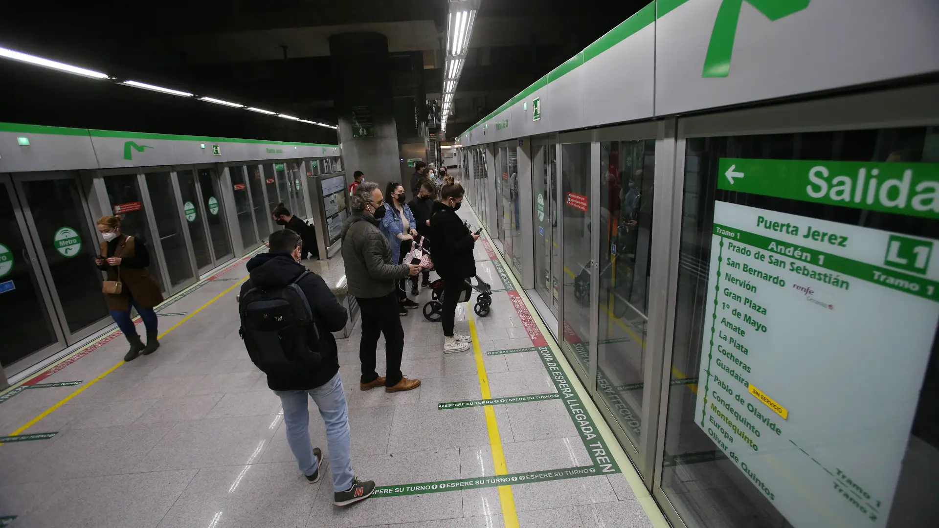 El metro de Sevilla funcionará de forma ininterrumpida durante toda la Madrugada del Viernes Santo