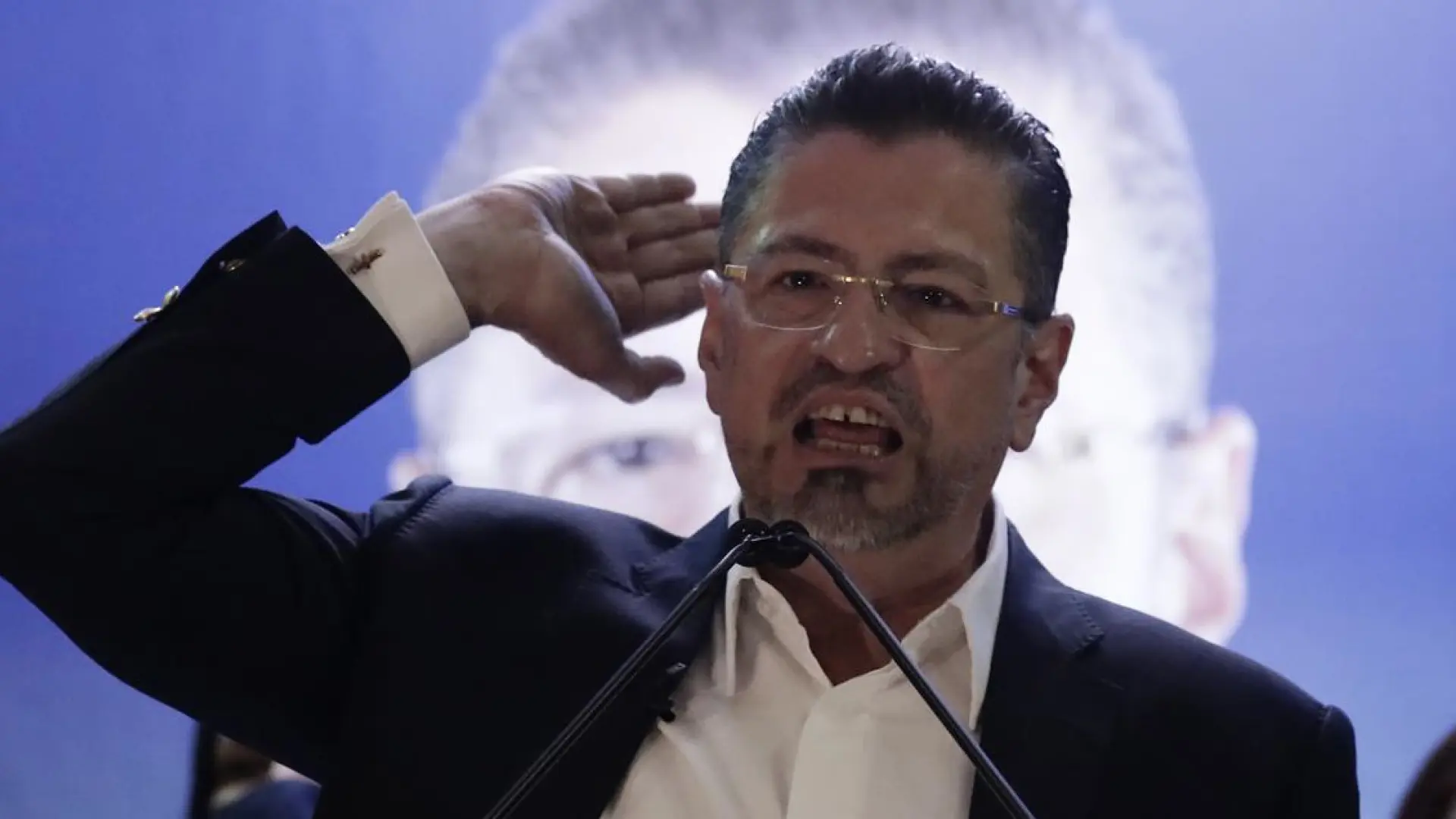 El polémico economista Rodrigo Chaves gana la presidencia de Costa Rica