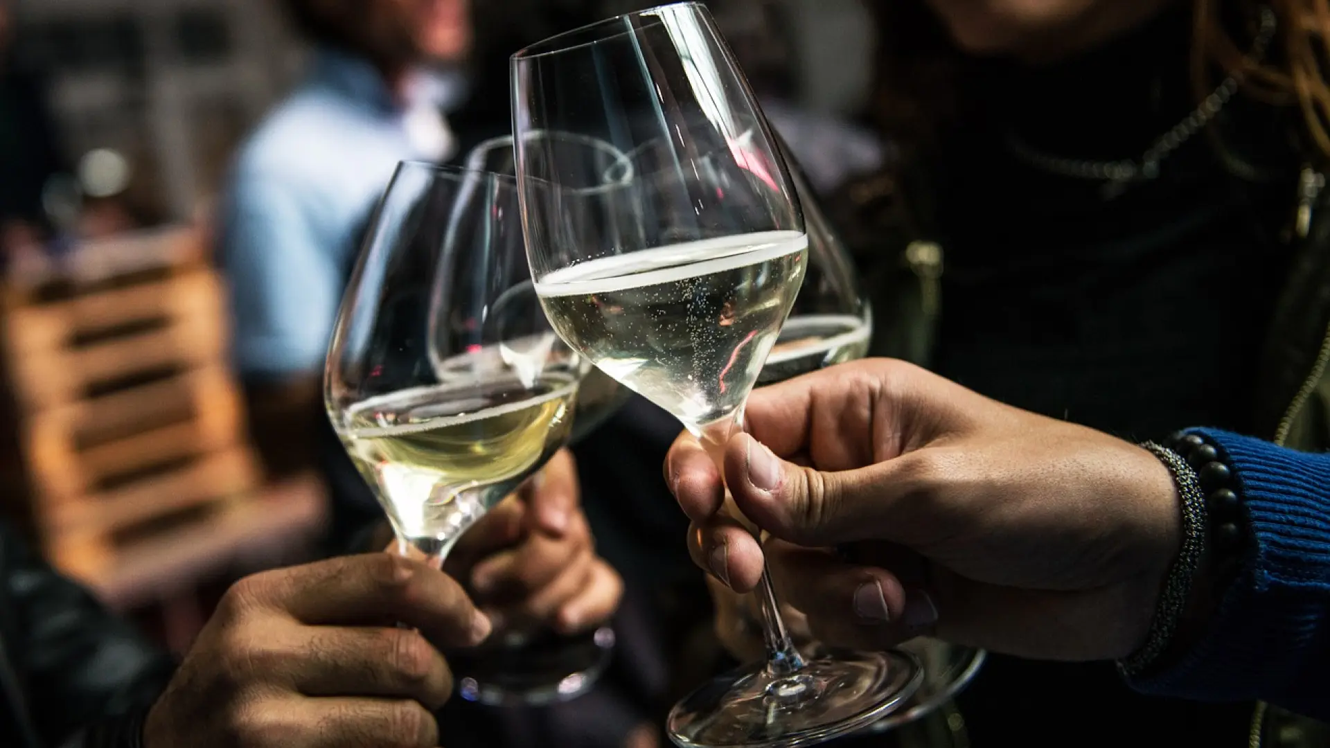 No disfruto con las fiestas: ¿Qué hacer cuando ir de cañas o de ...